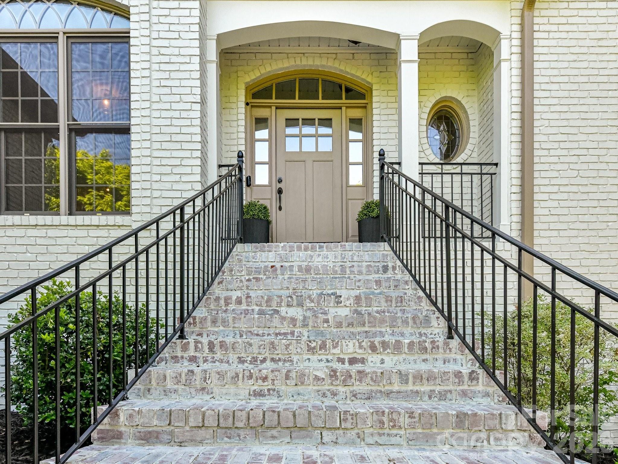 4510 Granite Hill Drive, Davidson, NC - photo 4 of 47