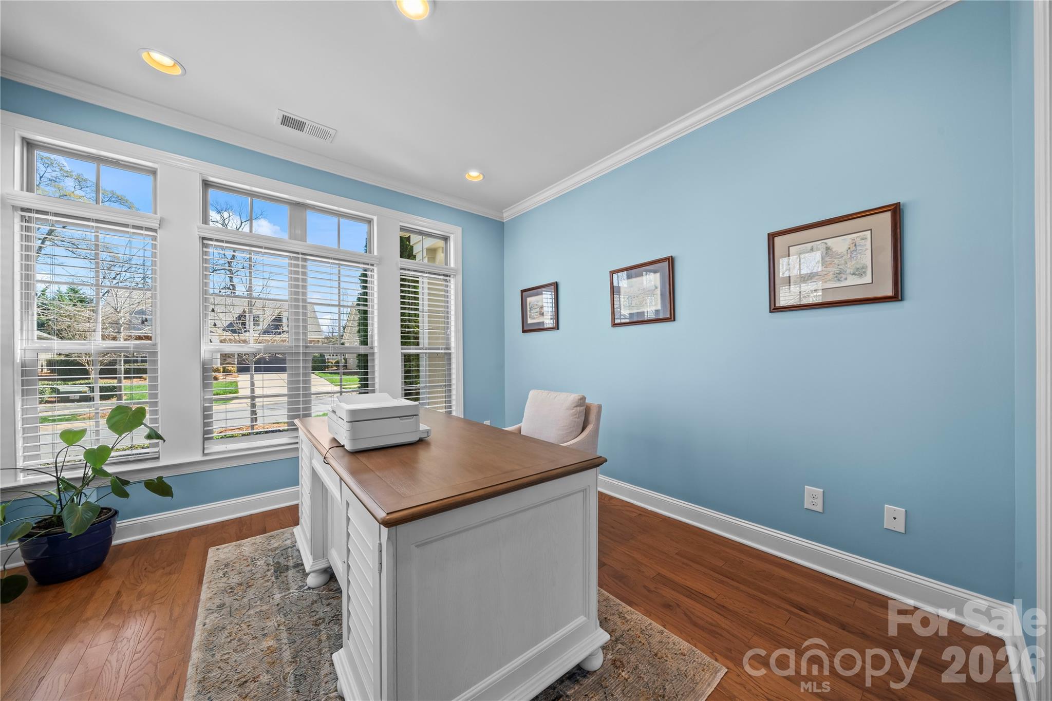 Photo 4 of 8020 Parknoll Drive, Huntersville, NC