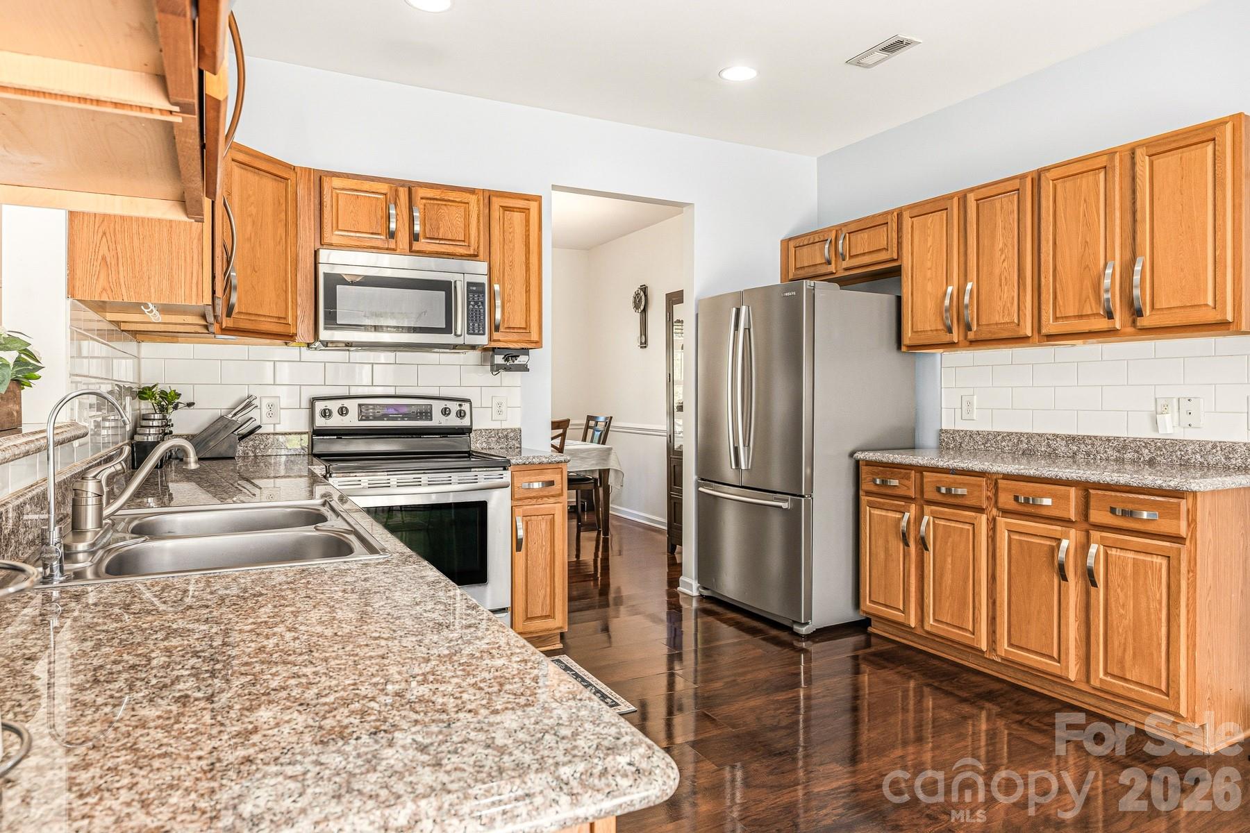 Photo 13 of 4816 Delprado Circle, Charlotte, NC