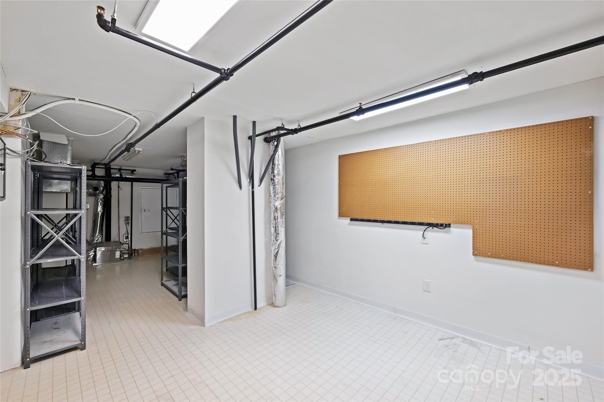 Photo 39 of 127 N Tryon Street615, Charlotte, NC