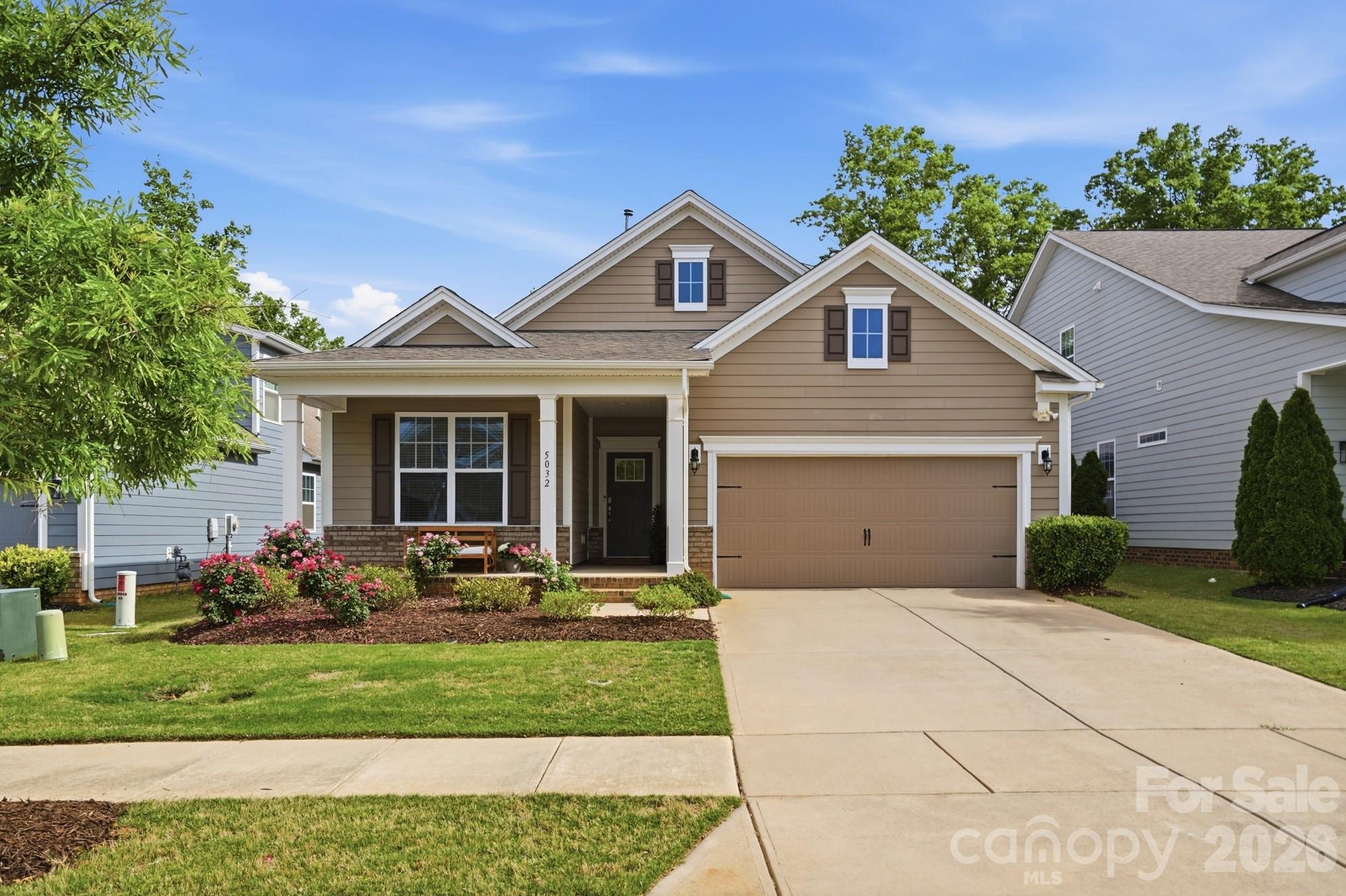 5032 Lydney Circle, Waxhaw, NC - photo 1 of 43