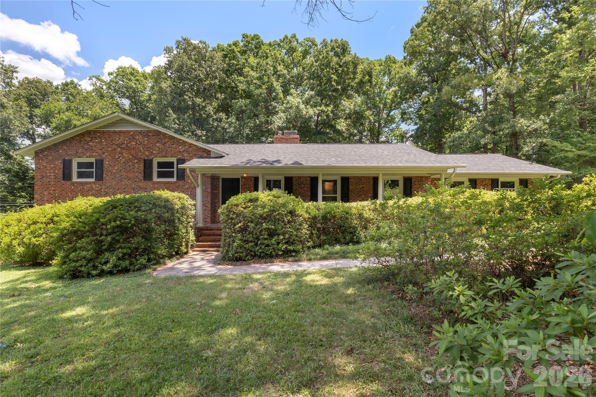 Home for sale at 221 Kingsway Circle, Charlotte, NC — photo 2 of 48