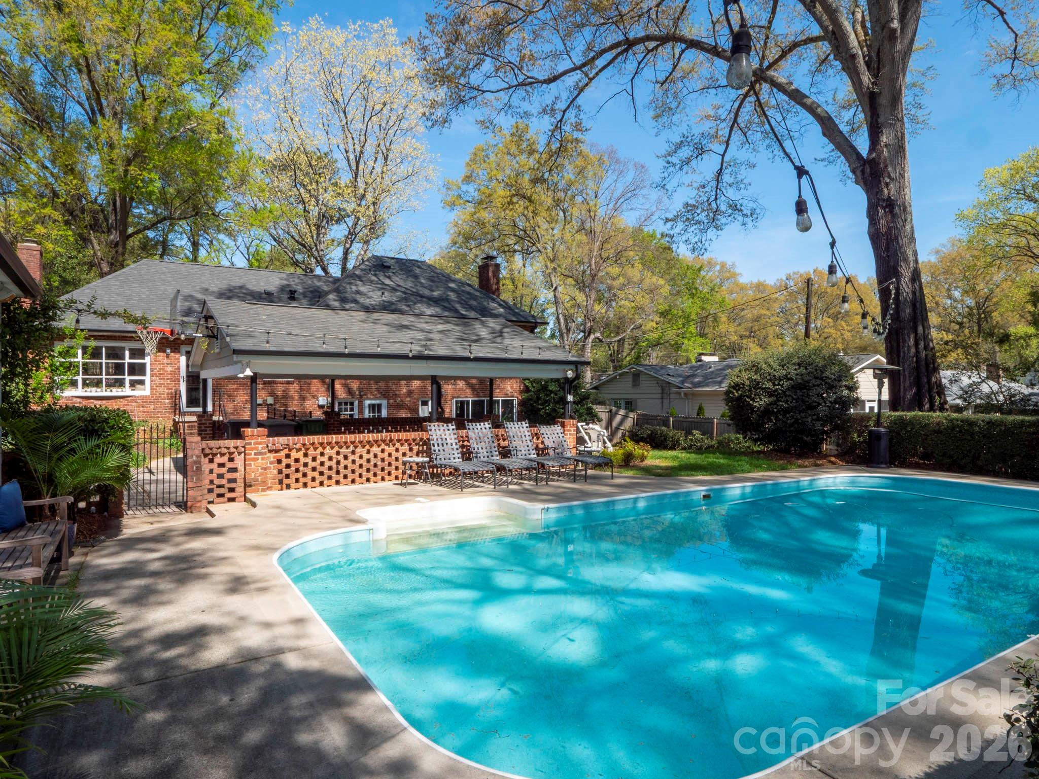 Photo 34 of 1419 Cavendish Court, Charlotte, NC