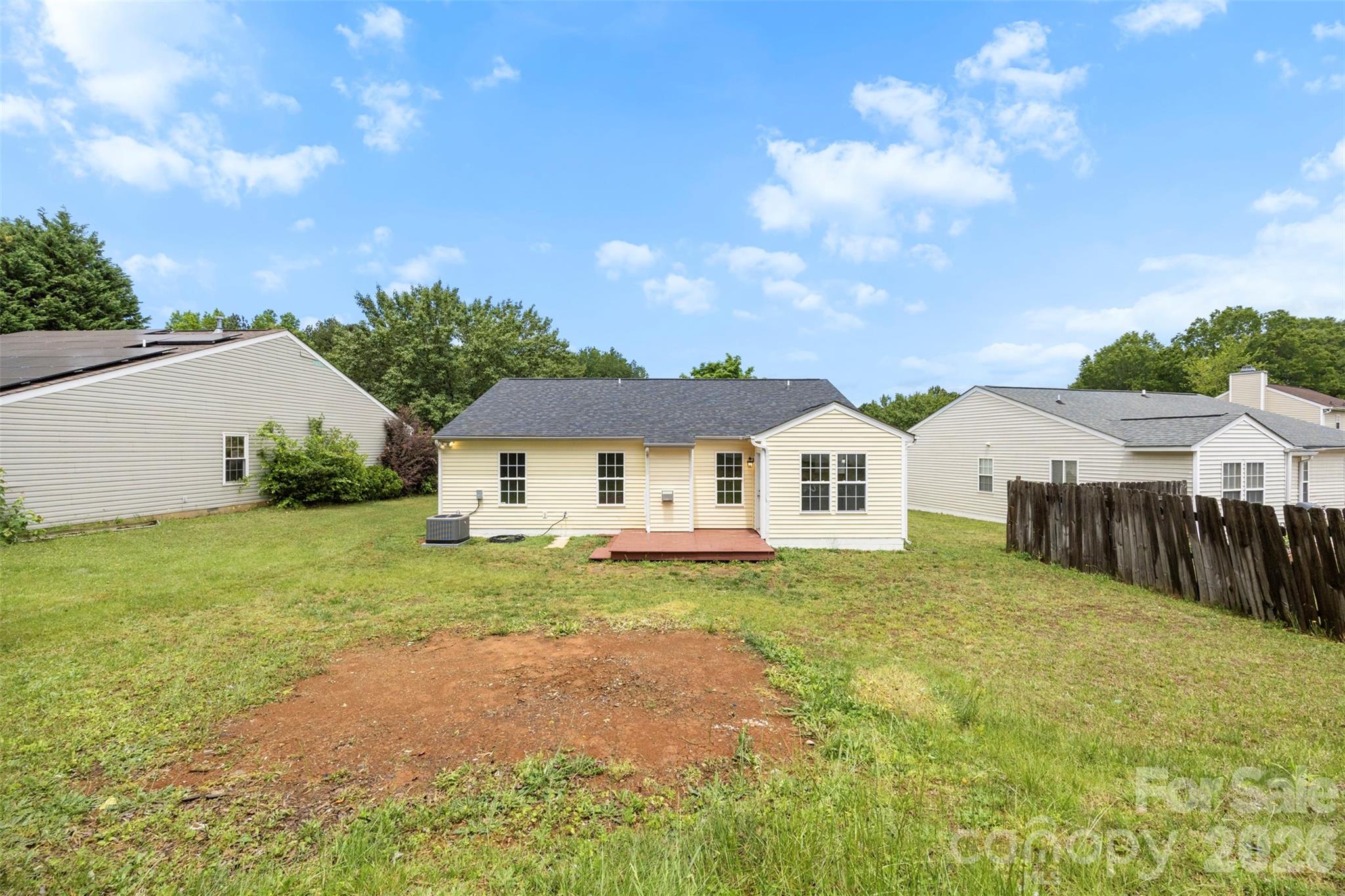 Photo 26 of 1528 Oakdale Green Drive, Charlotte, NC