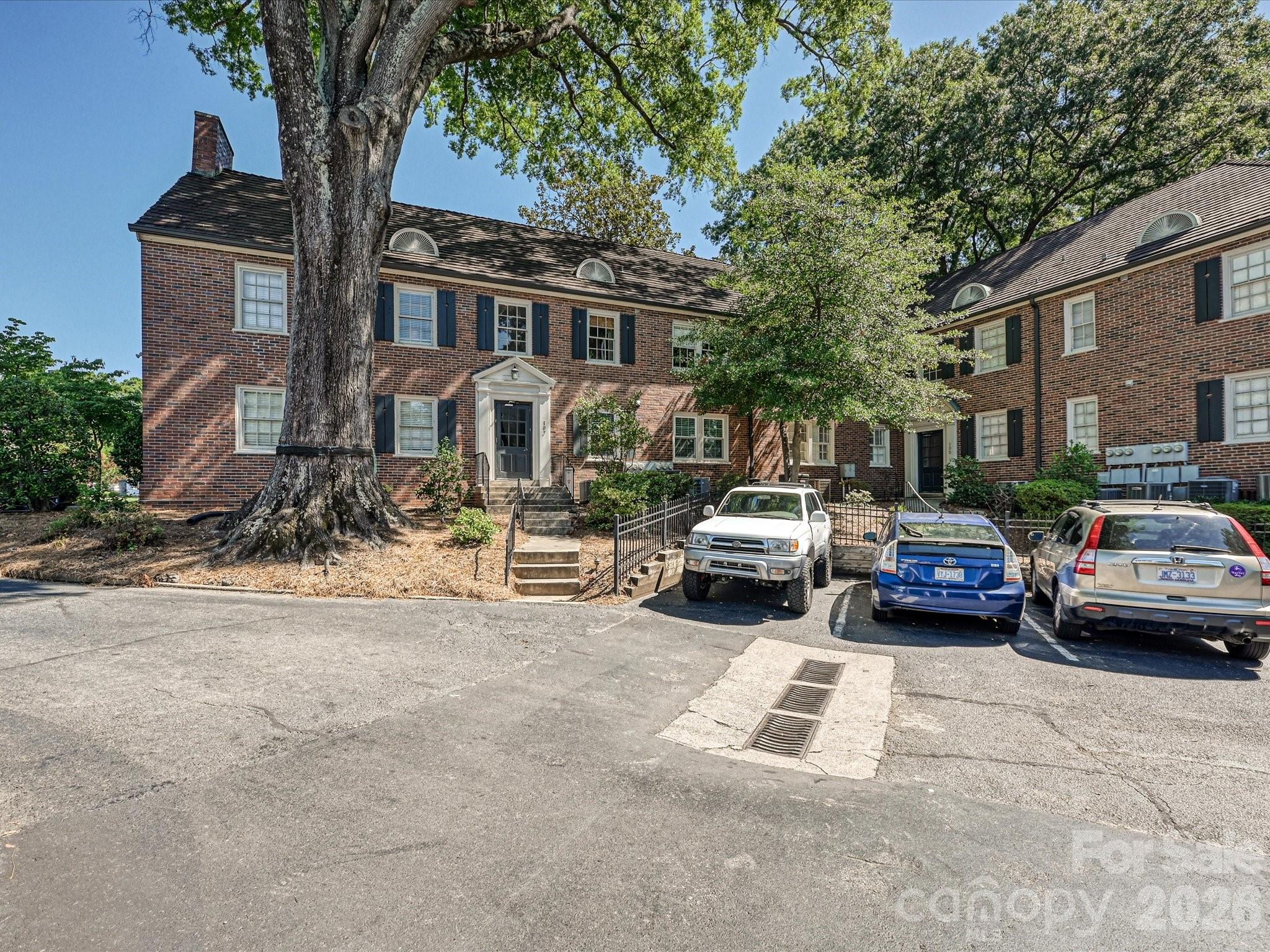 Photo 16 of 107 S Laurel Avenue101A, Charlotte, NC