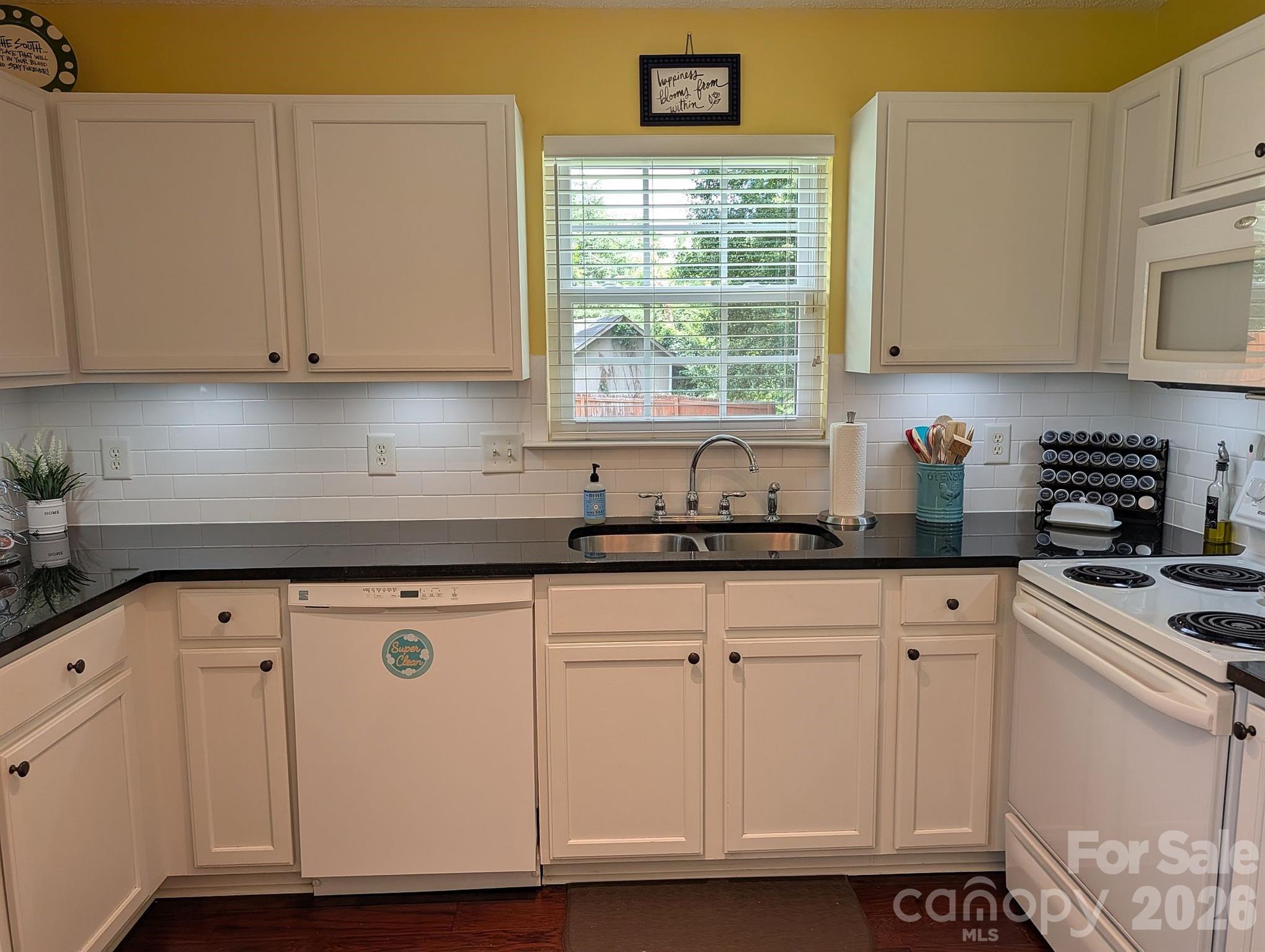 Home for sale at 704 Gum Branch Road, Charlotte, NC — photo 13 of 37