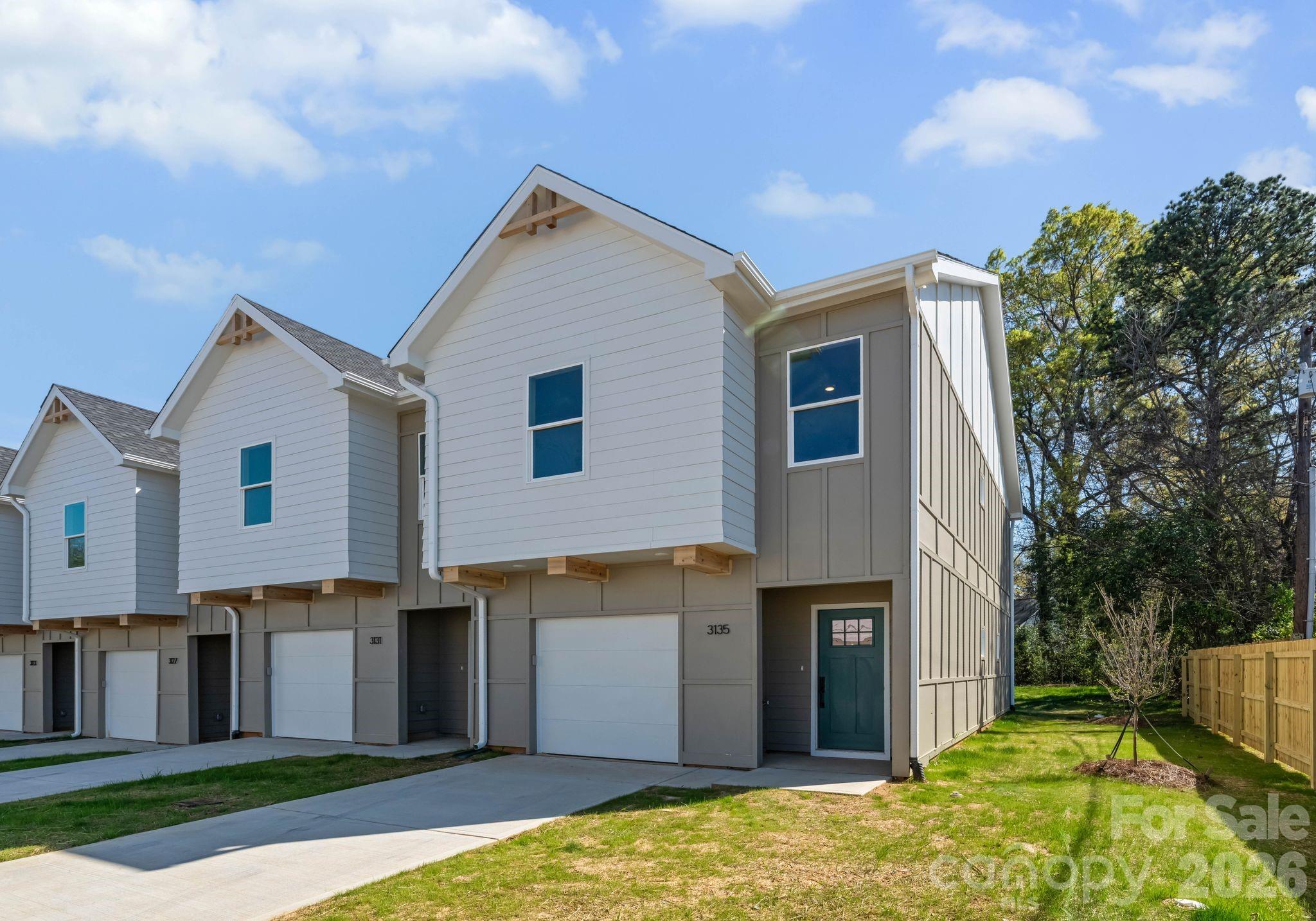 Home for sale at 3119 Hatty Place, Charlotte, NC — photo 1 of 21