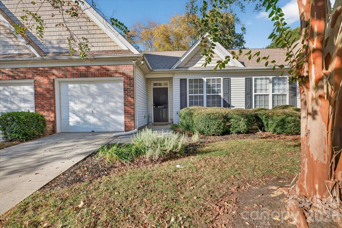 Home for sale at 4412 Glenlea Commons Drive, Charlotte, NC — photo 1 of 41