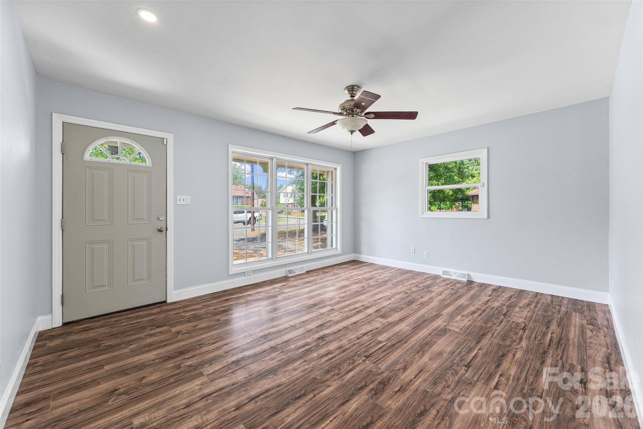 Photo 8 of 4713 Tanglebriar Drive, Charlotte, NC