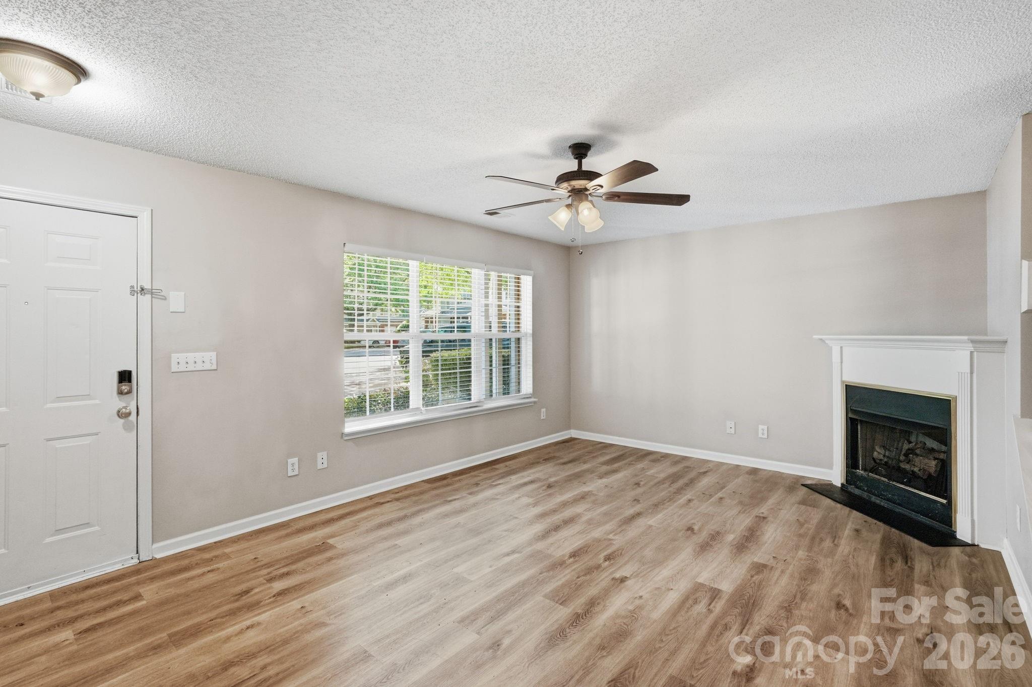 Photo 14 of 10142 Forest Landing Drive, Charlotte, NC