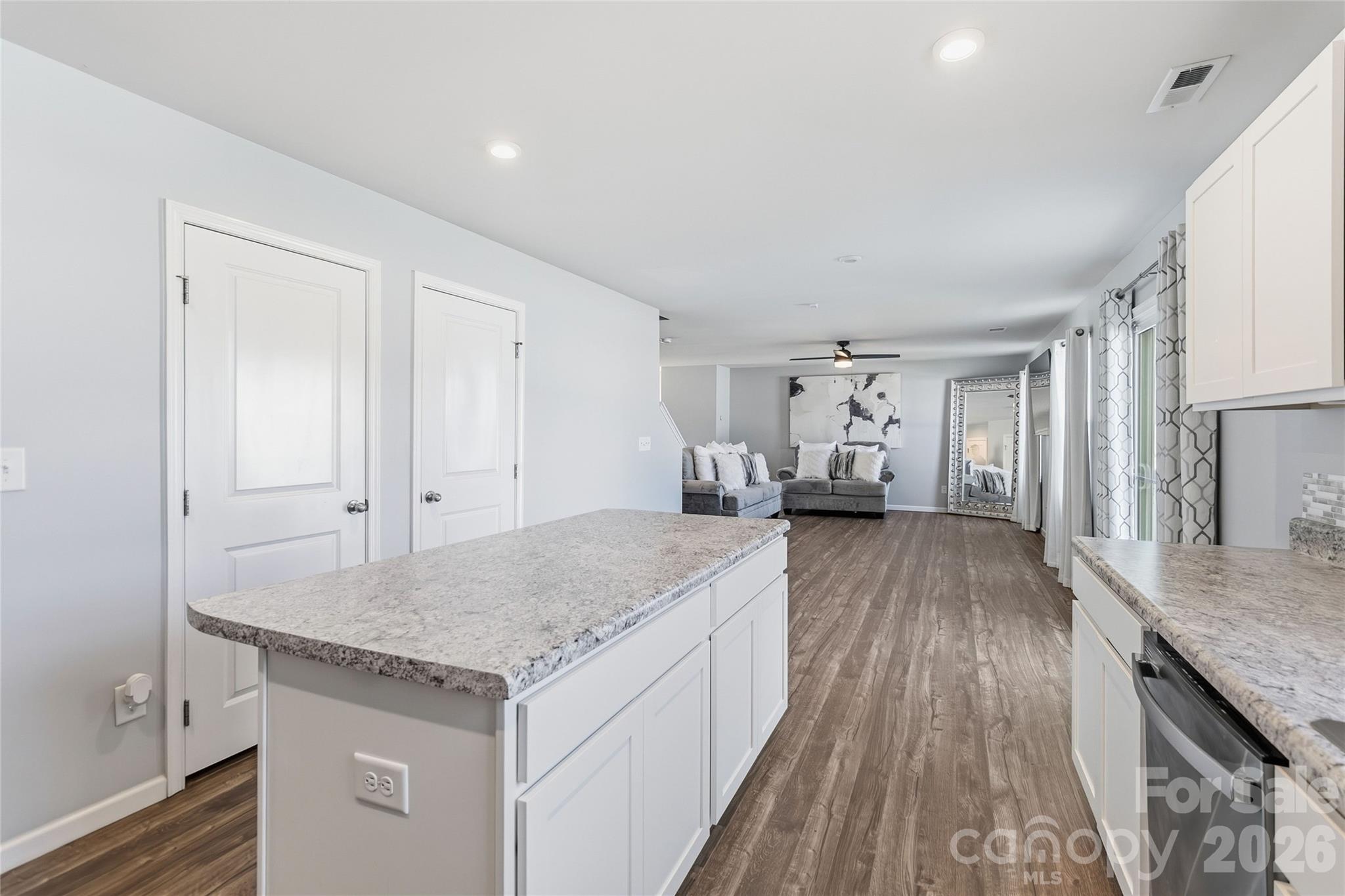 Photo 14 of 5127 Merwyn Avenue, Charlotte, NC