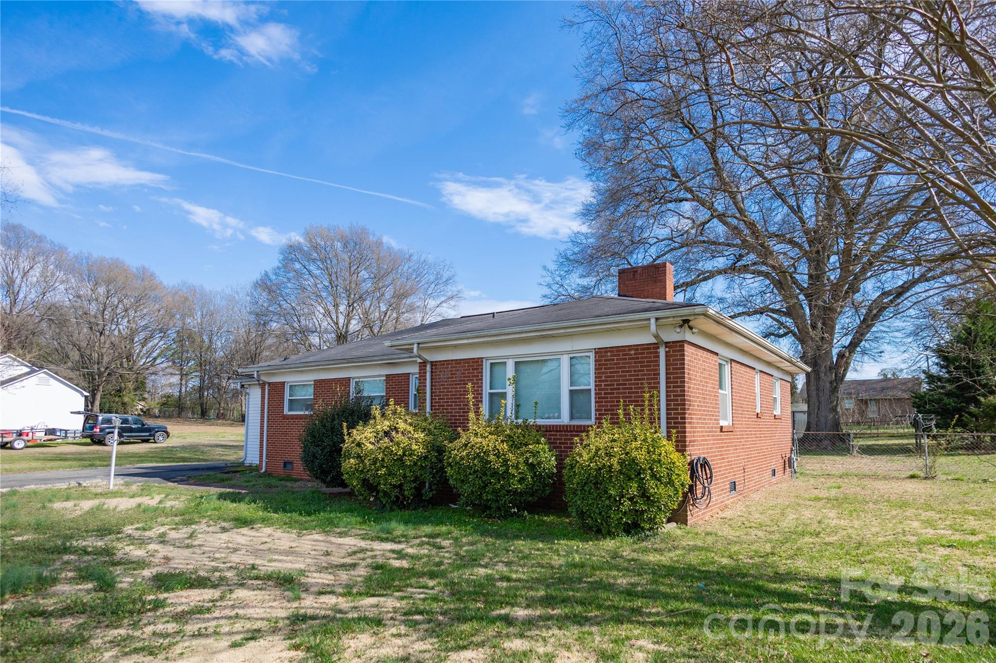 Photo 2 of 214 N North Dakota Street, Charlotte, NC