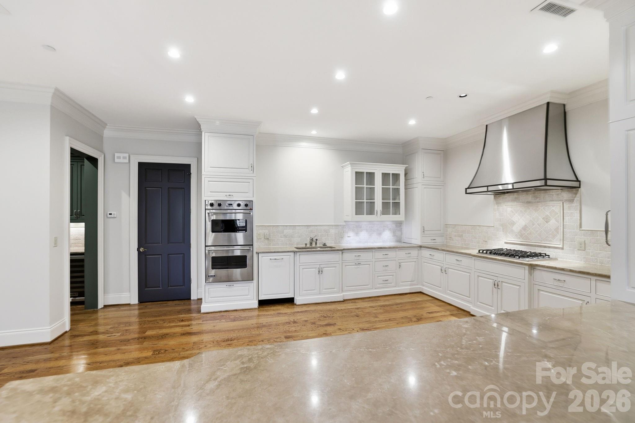 Photo 18 of 168 Cherokee Road, Charlotte, NC