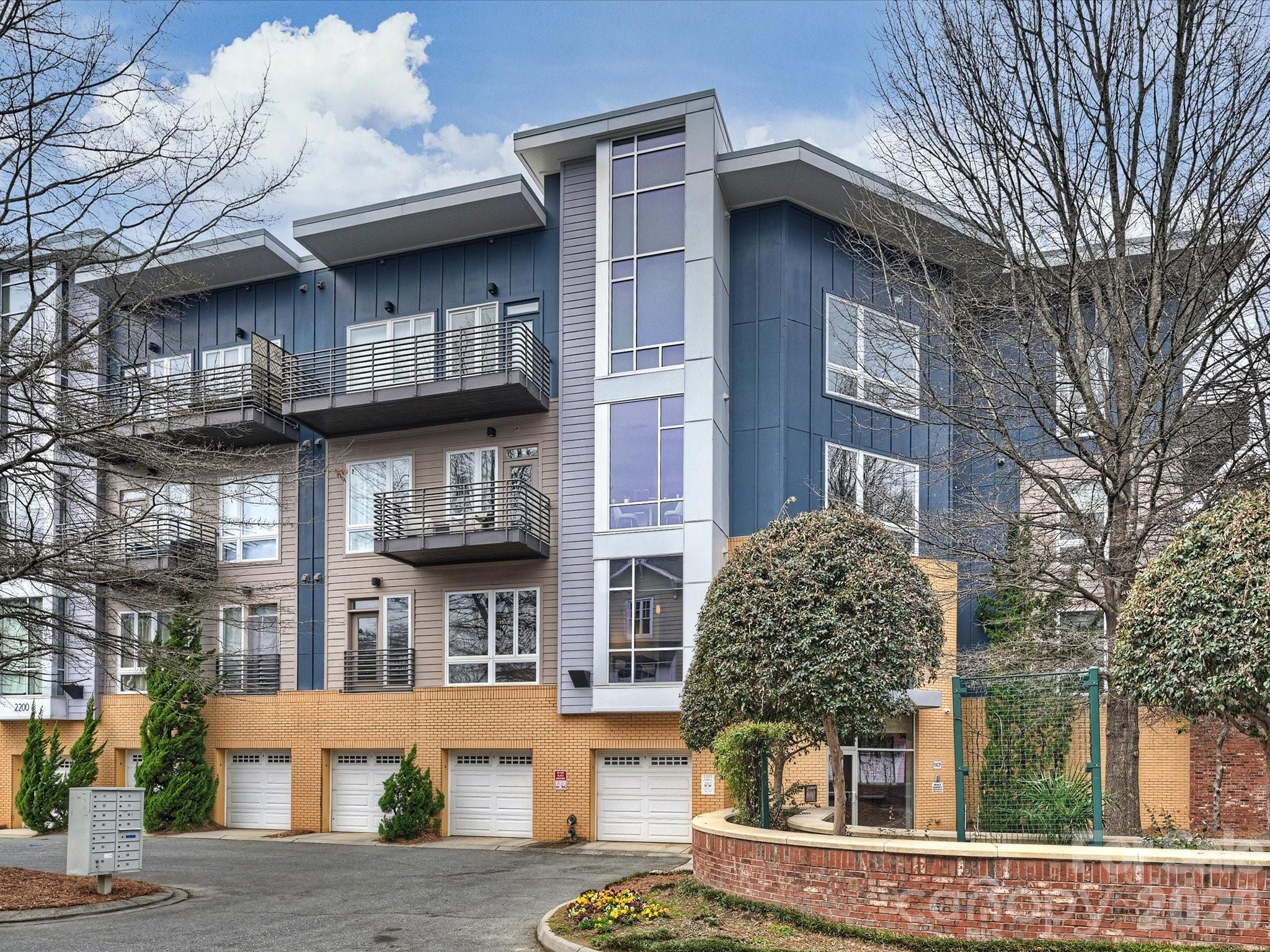 Photo 31 of 2200 Lyndhurst Avenue102, Charlotte, NC
