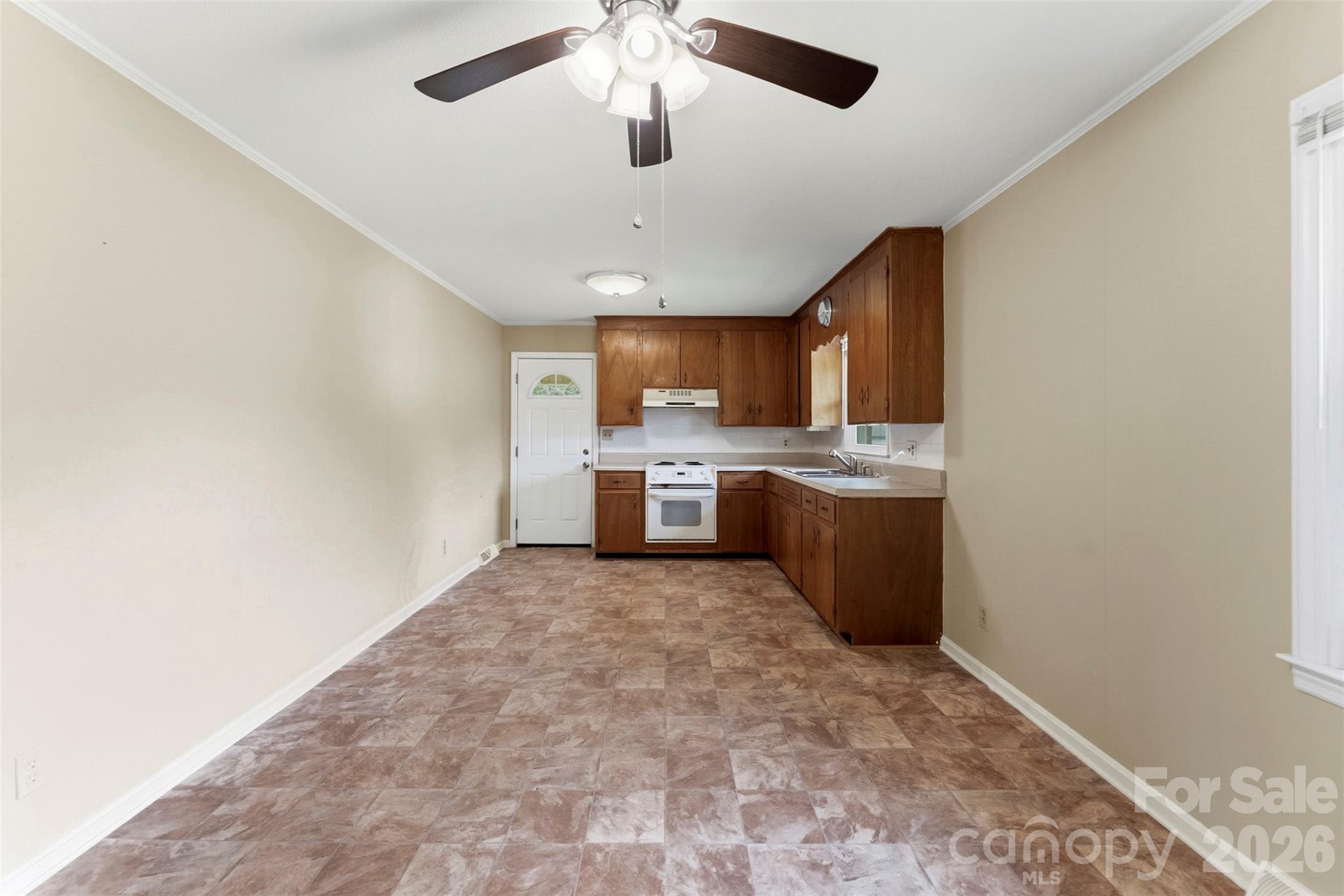 Home for sale at 609 Temple Street, Kings Mountain, NC — photo 10 of 41