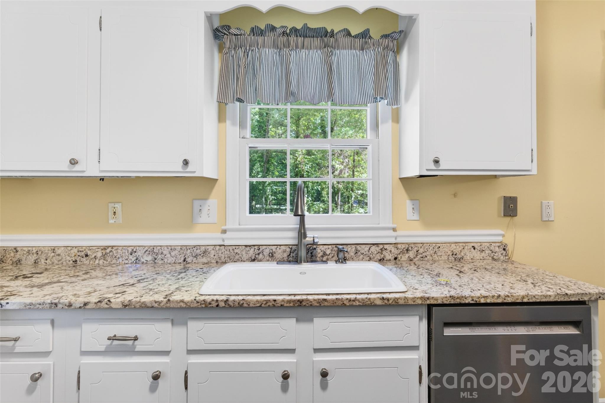 Photo 21 of 1511 Ormsby Court, Charlotte, NC