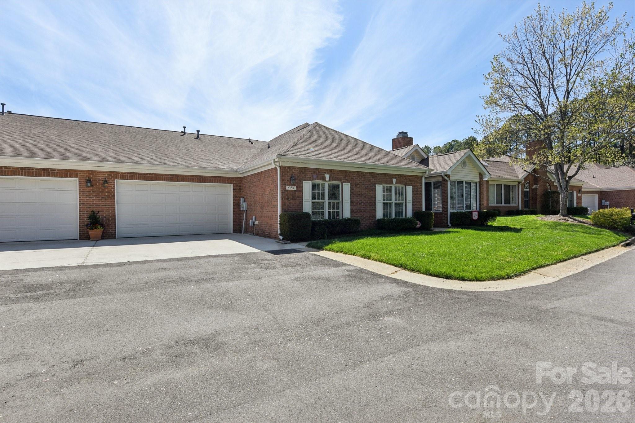 Photo 23 of 10816 Willow Crossing Drive, Charlotte, NC