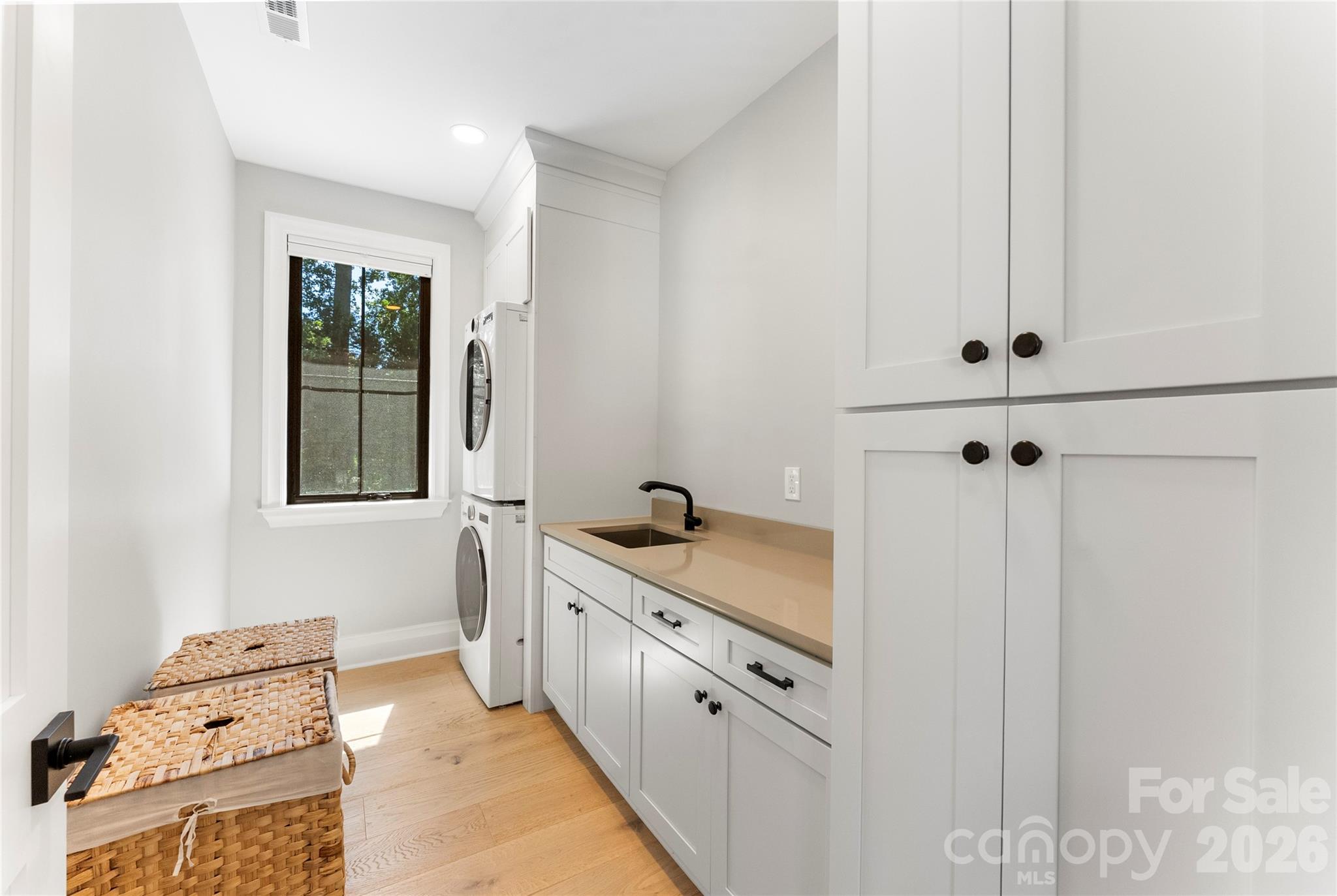 Photo 34 of 1550 Coventry Road, Charlotte, NC