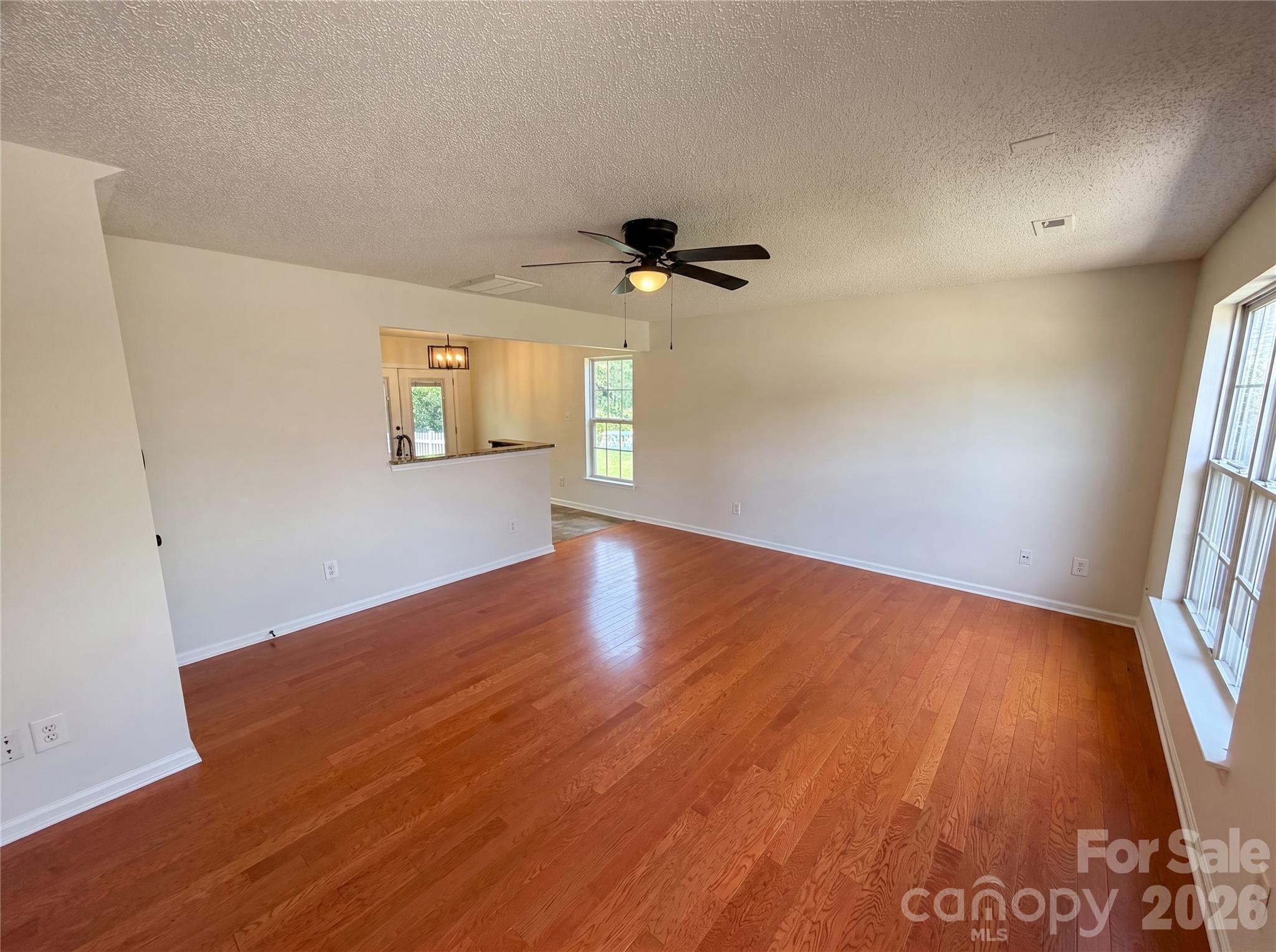 Photo 6 of 6121 Linda Vista Lane, Charlotte, NC