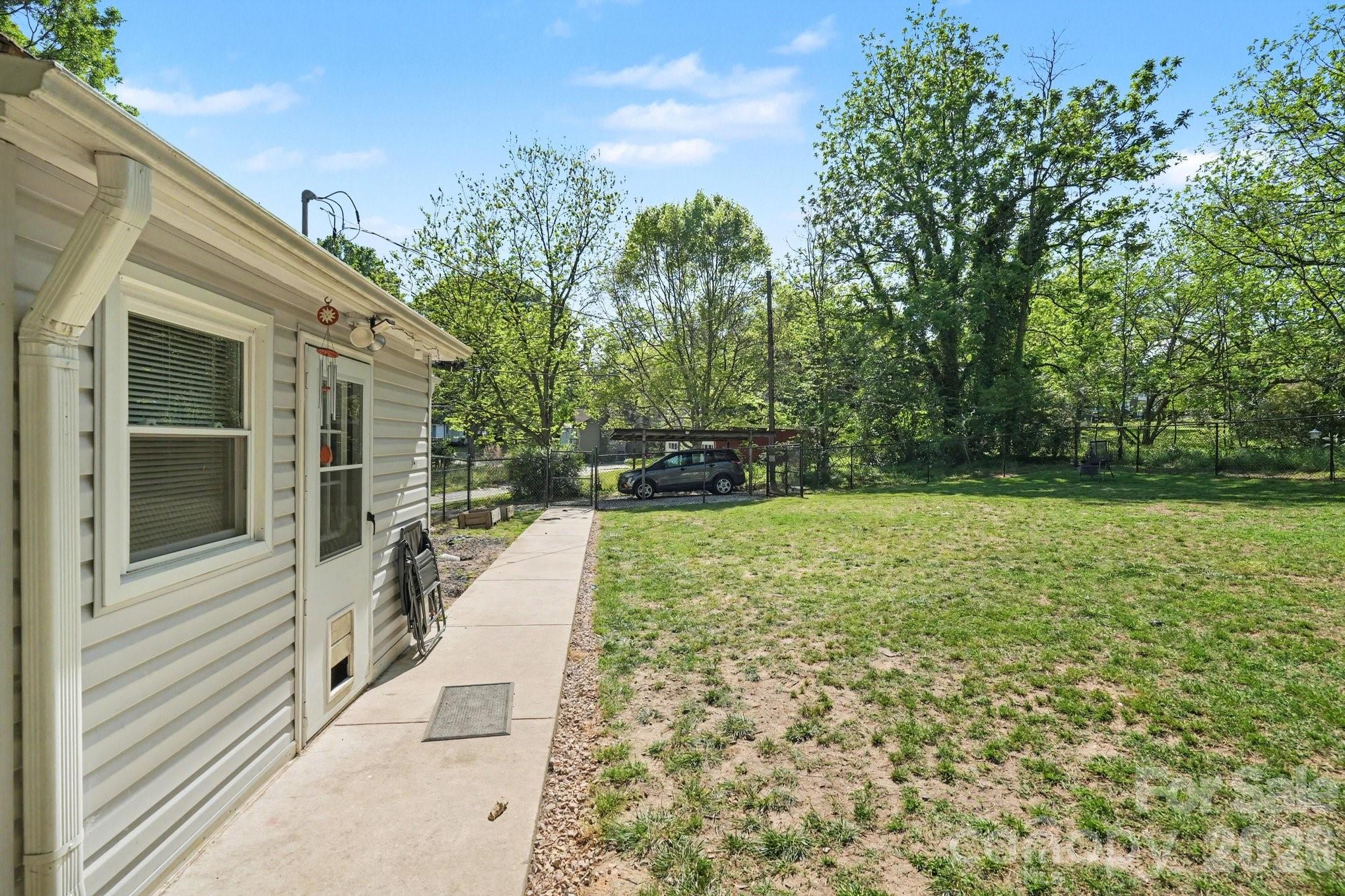 515 N Chapel Street, Landis, NC - photo 18 of 26