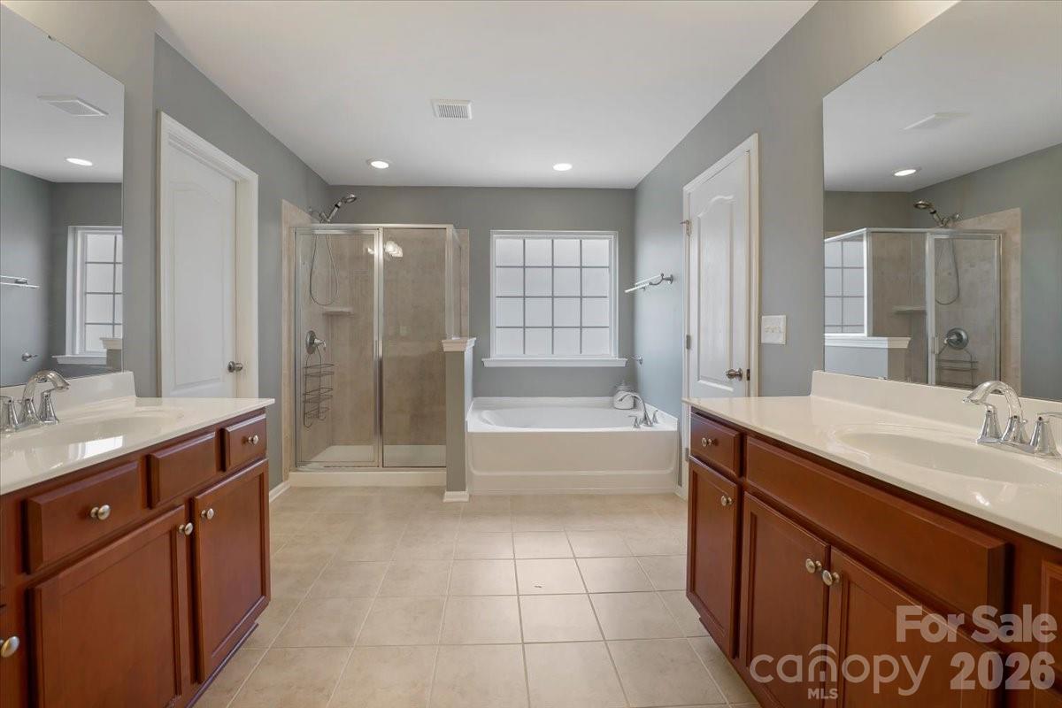 Photo 32 of 9718 Loughlin Lane, Charlotte, NC