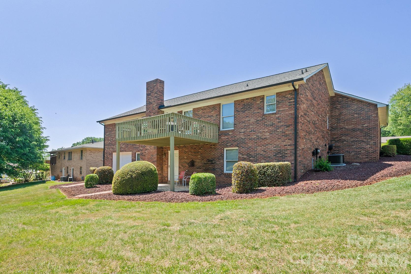105 Rock Creek Drive, Lincolnton, NC - photo 8 of 39