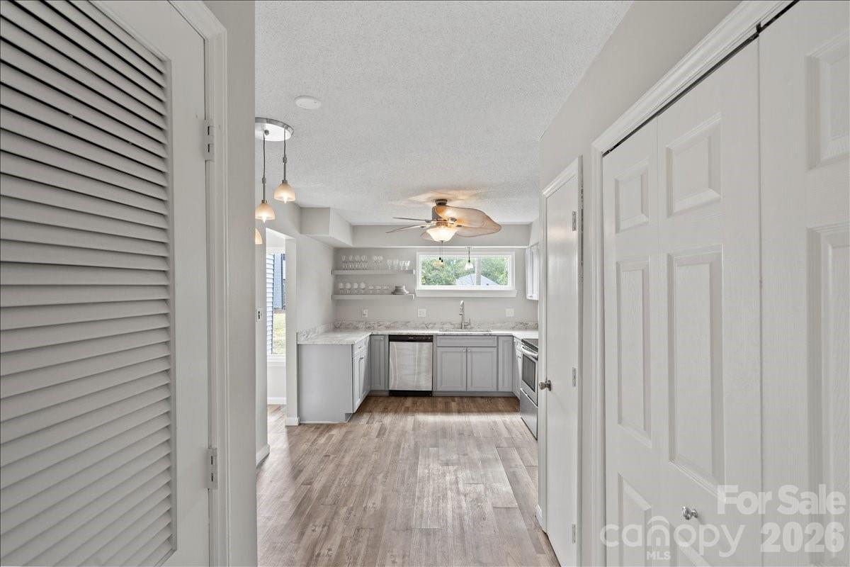 Photo 17 of 6610 Point Comfort Lane, Charlotte, NC