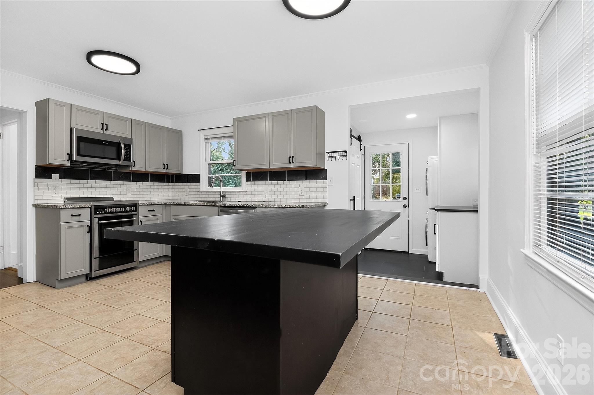 2642 Rachel Street, Charlotte, NC - photo 9 of 35