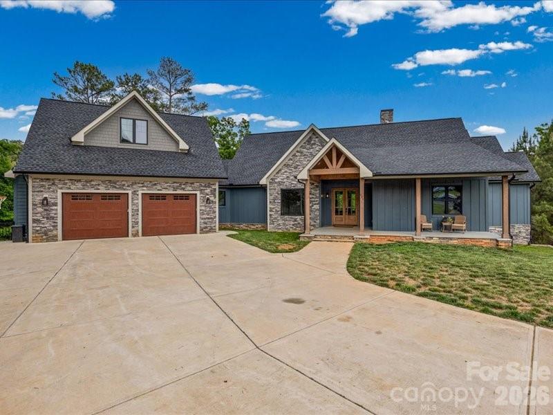 521 Rosebush Lane, Clover, SC