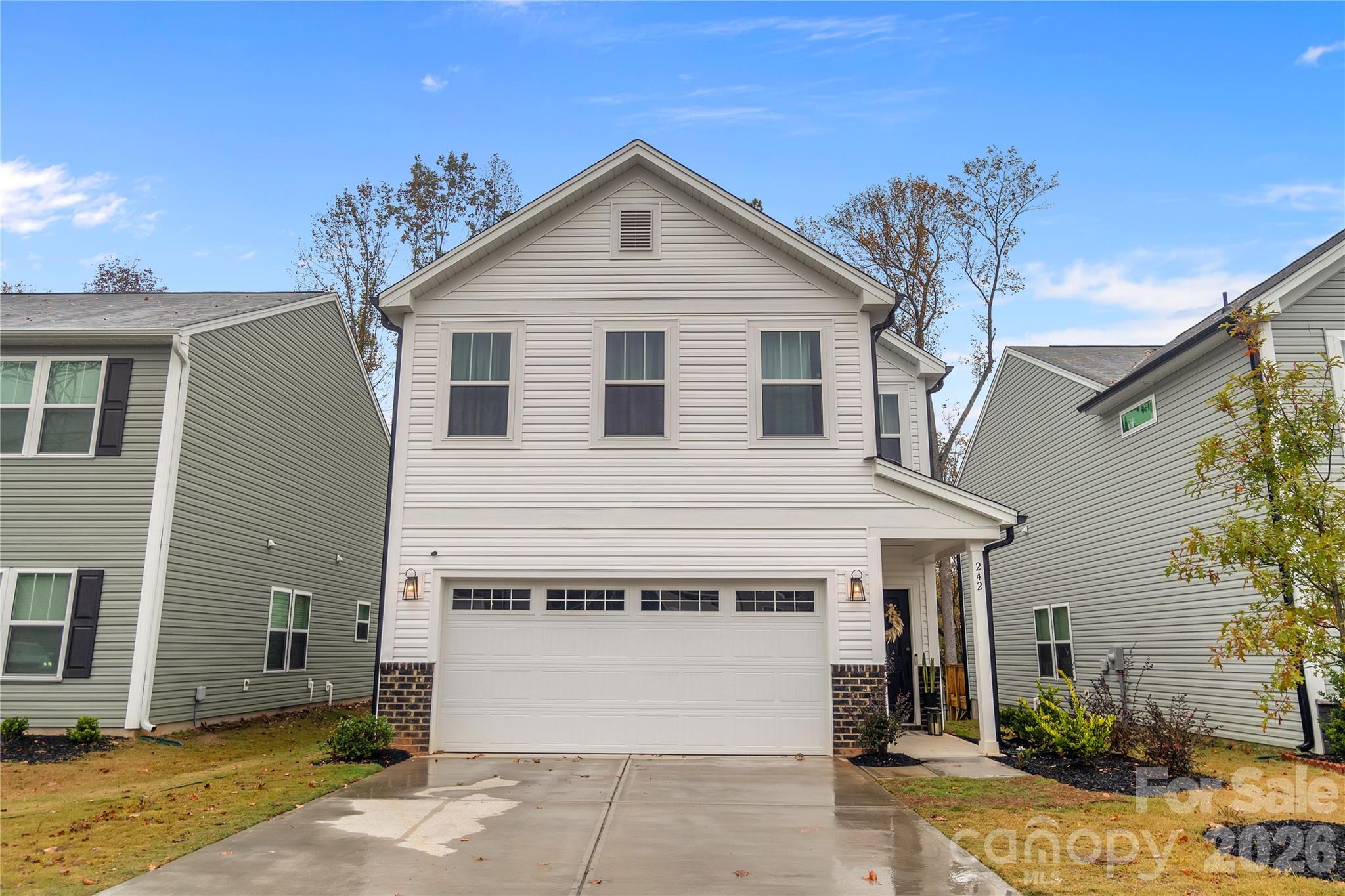 242 Lacewing Drive, Charlotte, NC - photo 2 of 46