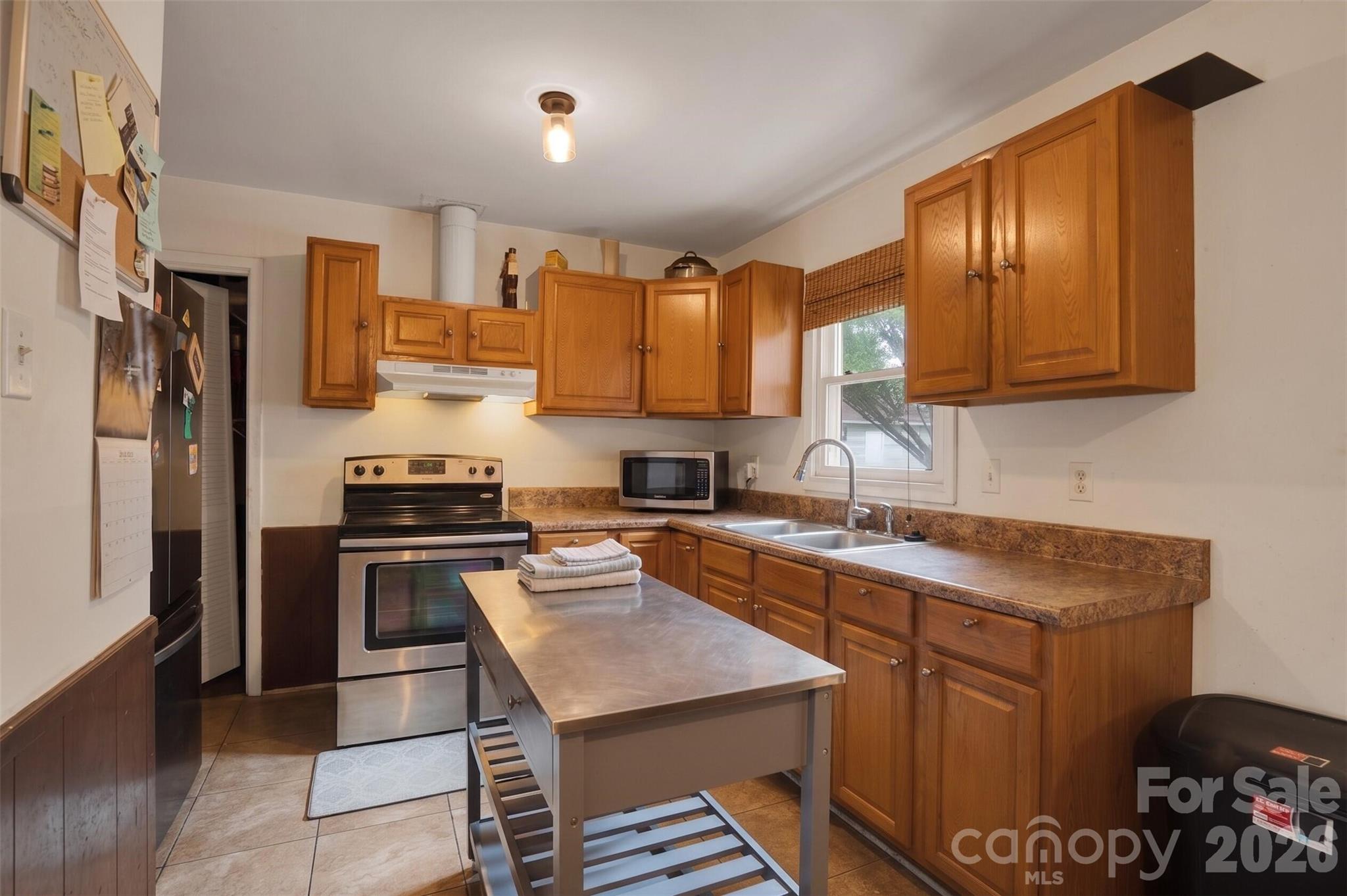 Photo 6 of 1616 Mcallister Drive, Charlotte, NC