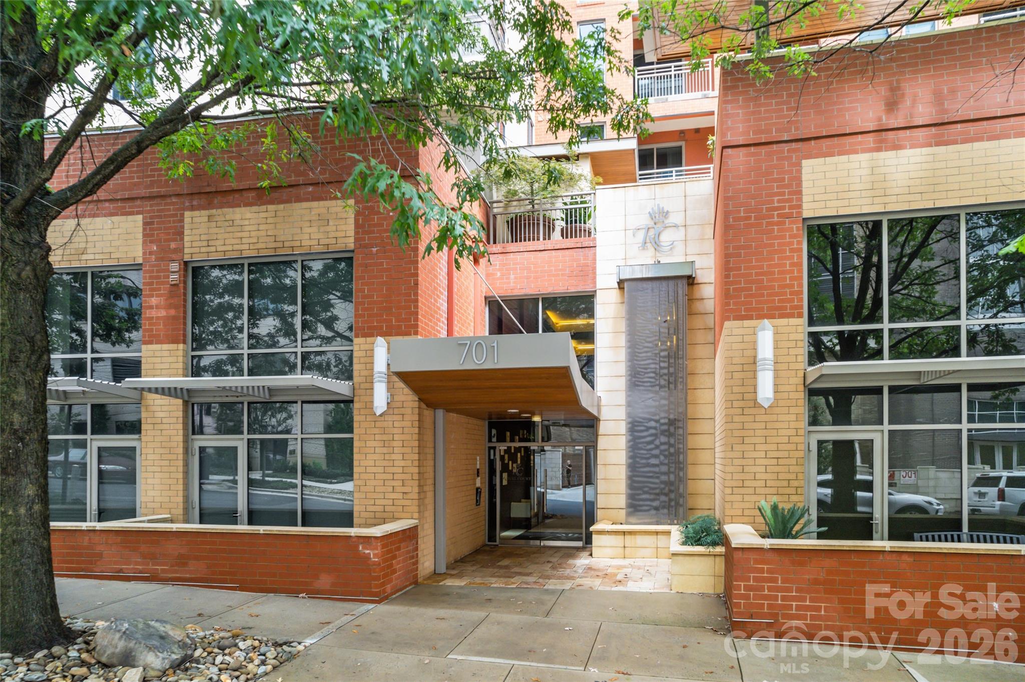 Photo 4 of 701 Royal Court1007, Charlotte, NC