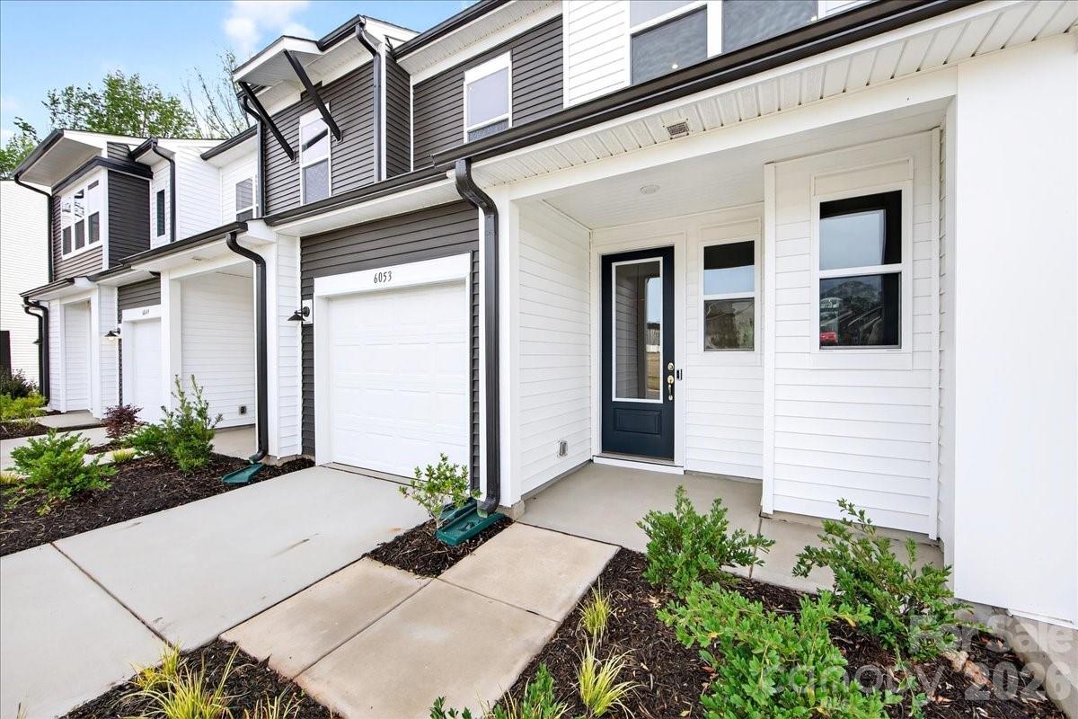 Photo 2 of 6053 Longar Lane, Charlotte, NC