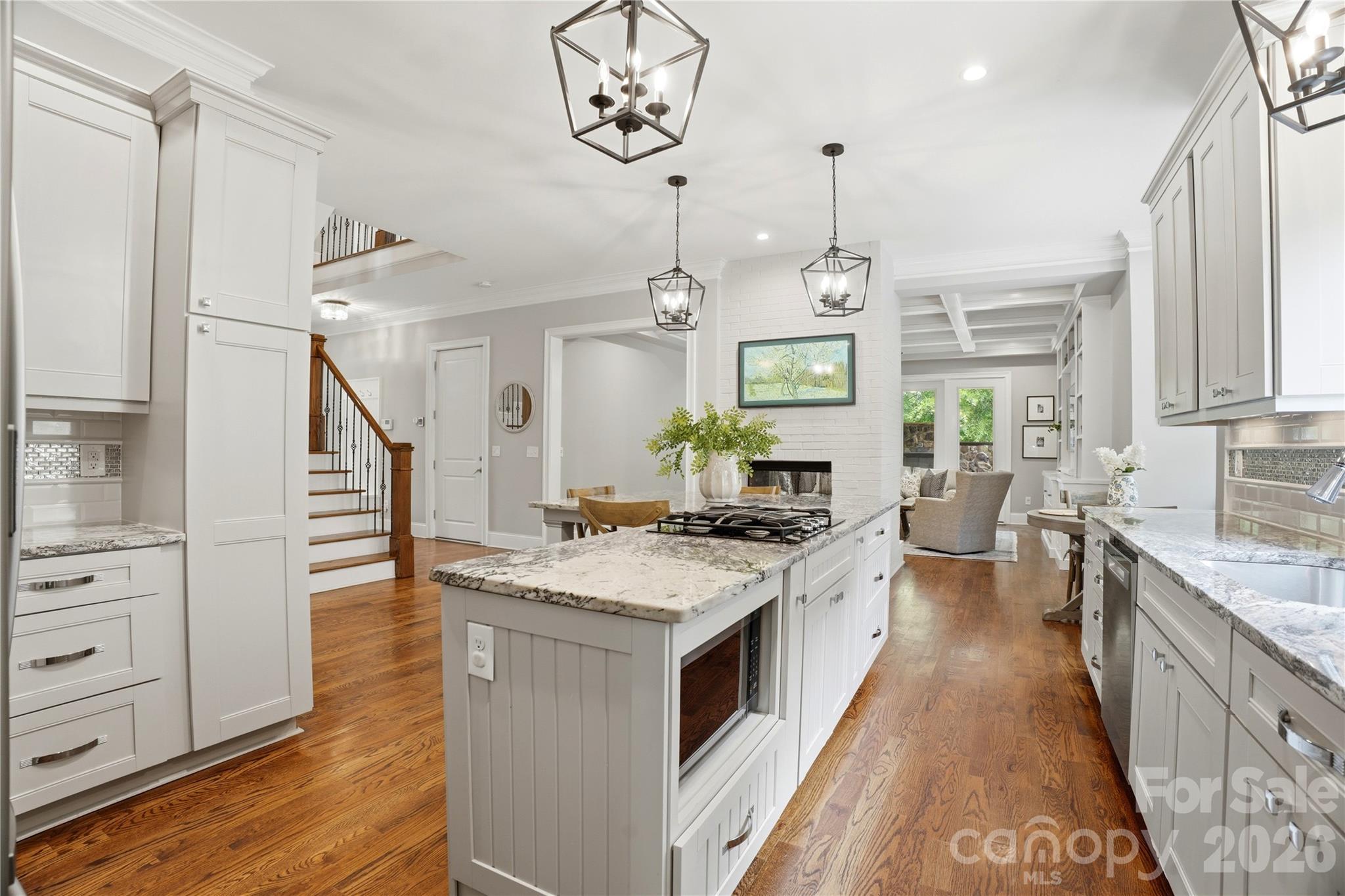 Photo 11 of 7303 Sheffingdell Drive, Charlotte, NC