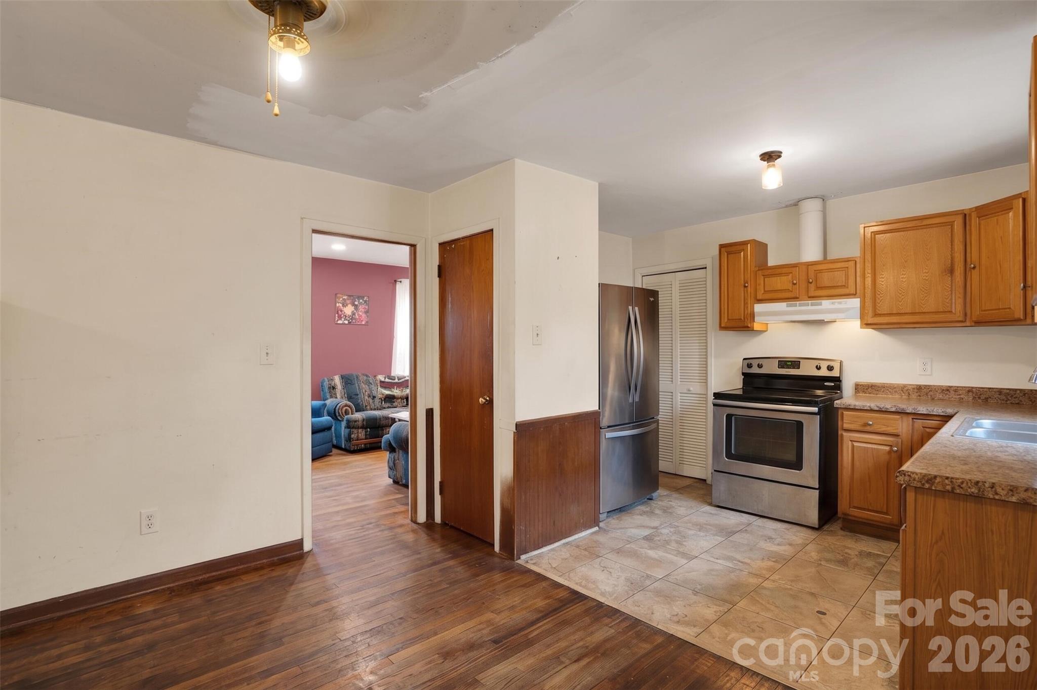 Photo 4 of 1616 Mcallister Drive, Charlotte, NC