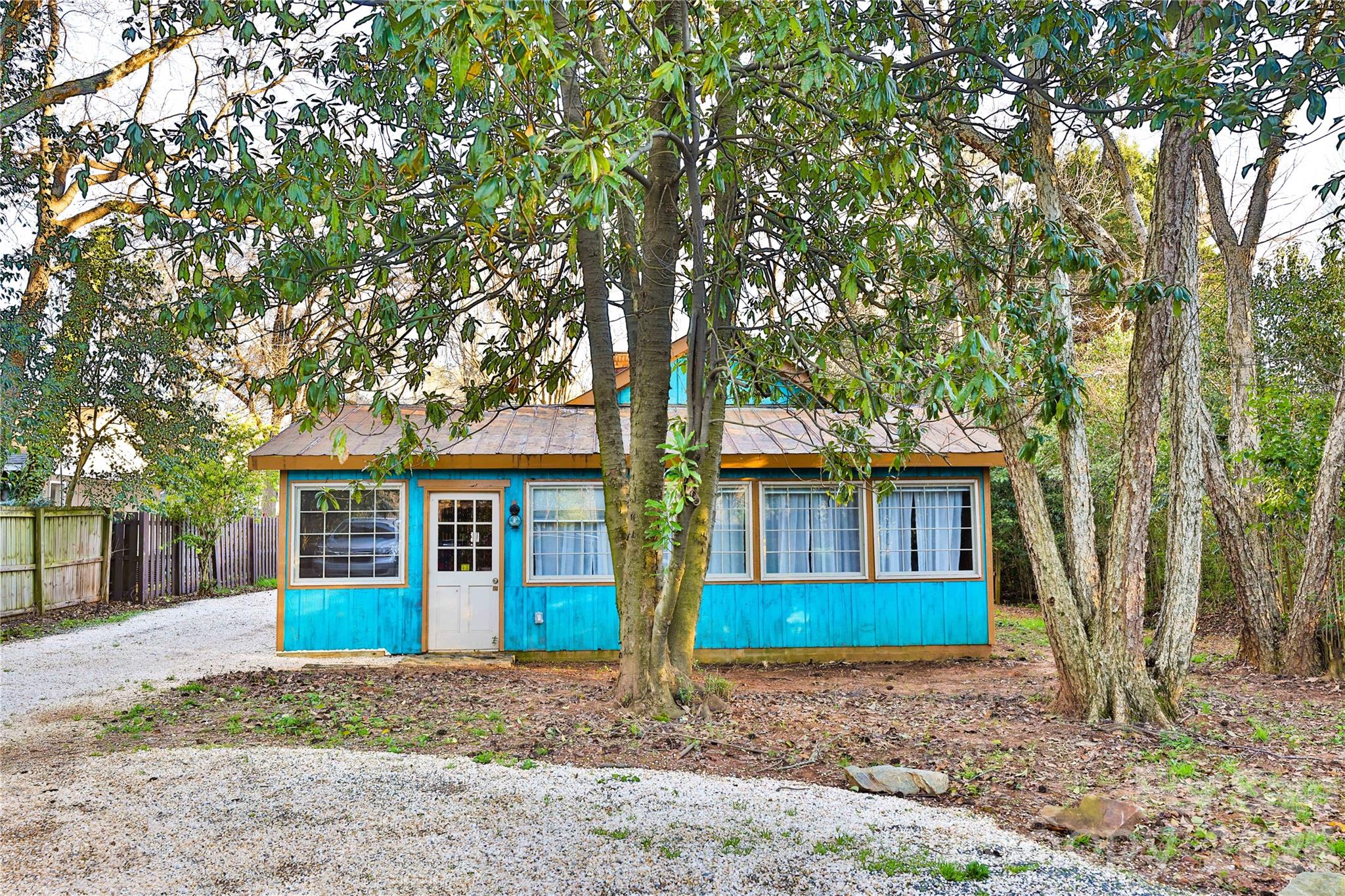 221 Pineville Matthews Road, Matthews, NC