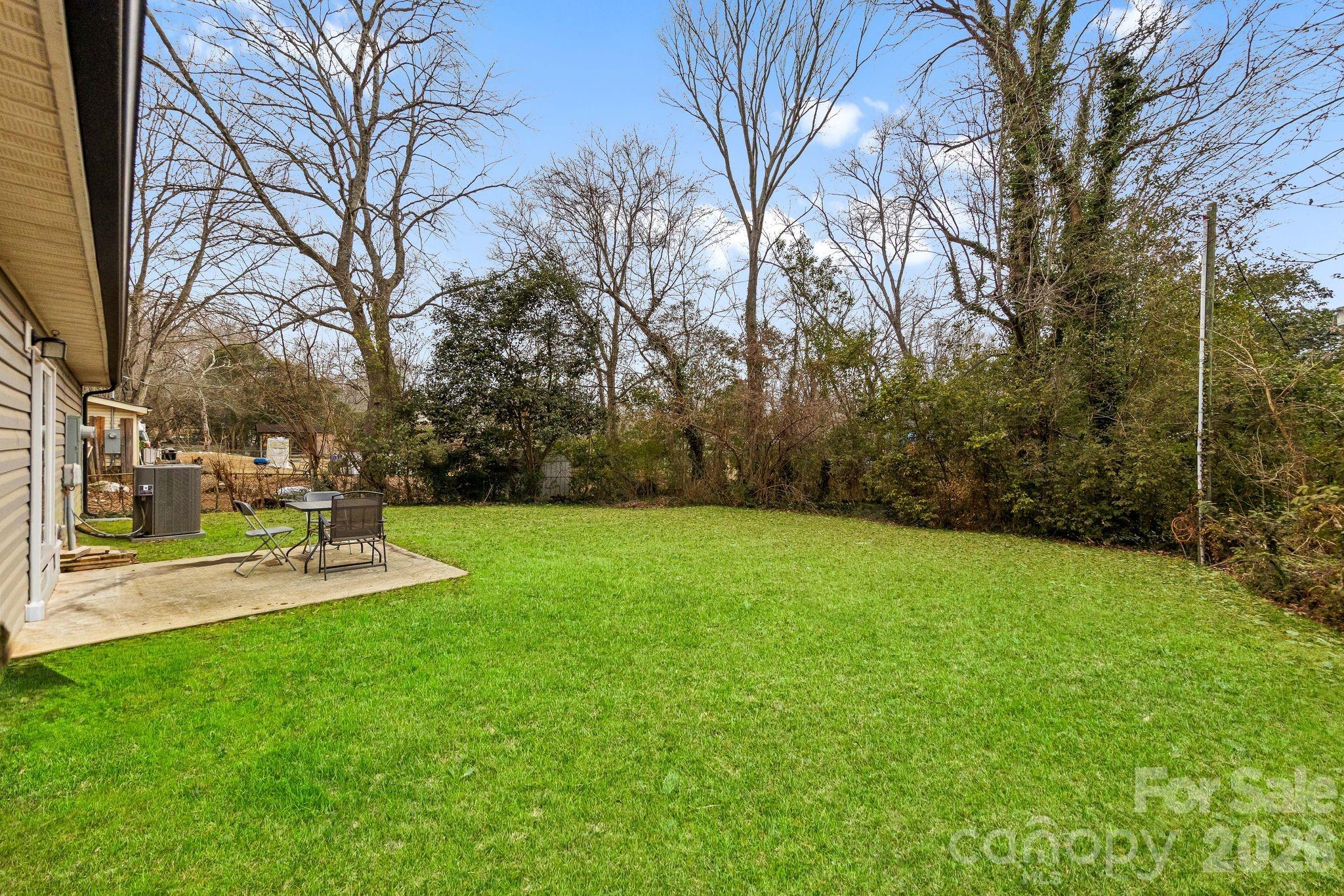 Photo 5 of 4117 Colebrook Road, Charlotte, NC