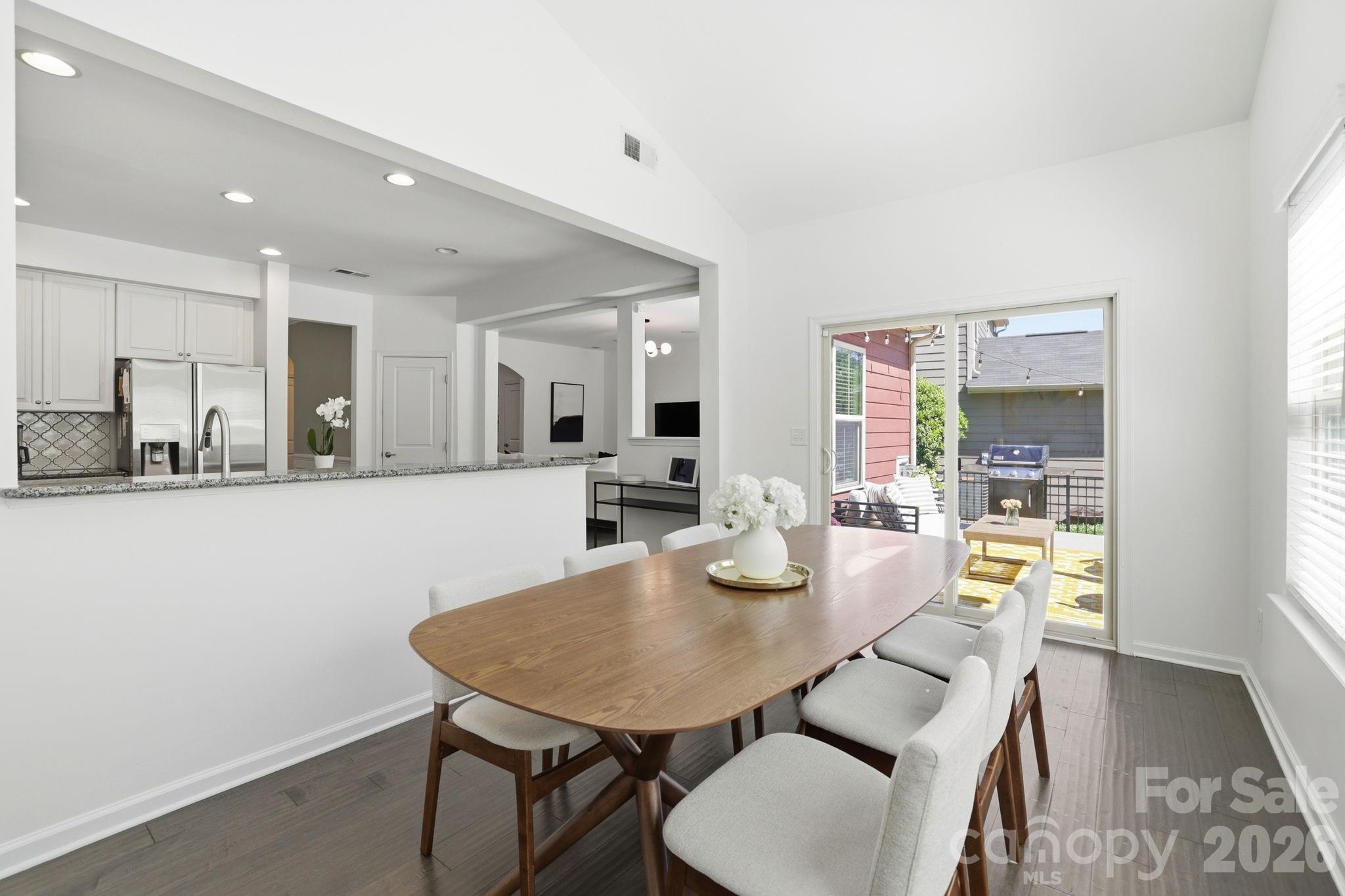 Photo 11 of 1819 Fleetwood Drive, Charlotte, NC