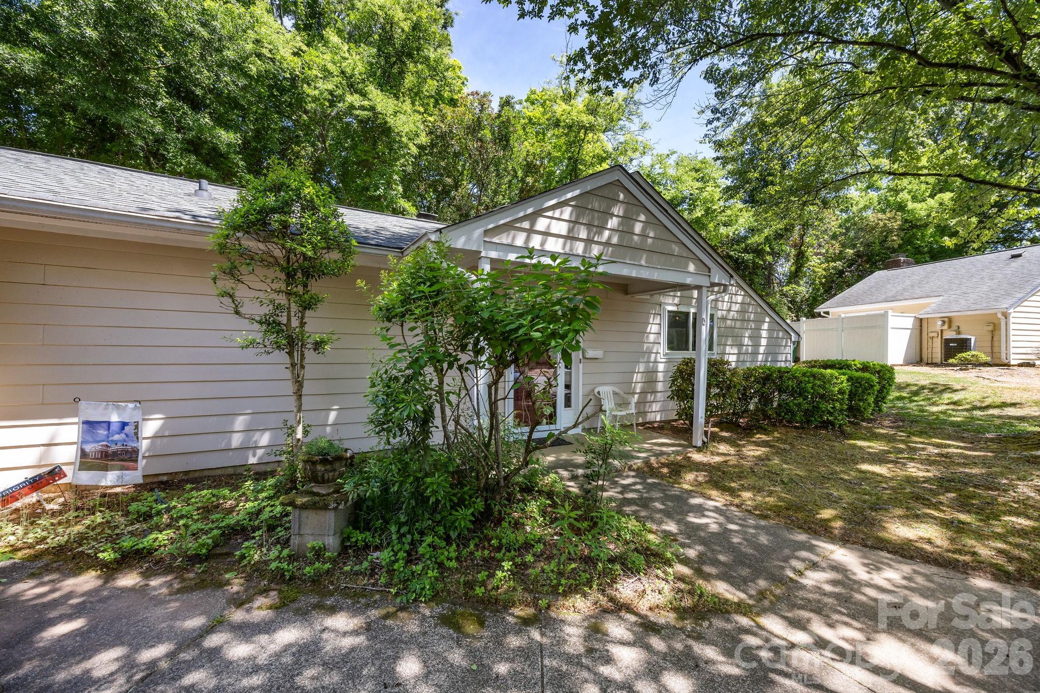 Photo 19 of 1057 Sardis Cove Drive, Charlotte, NC