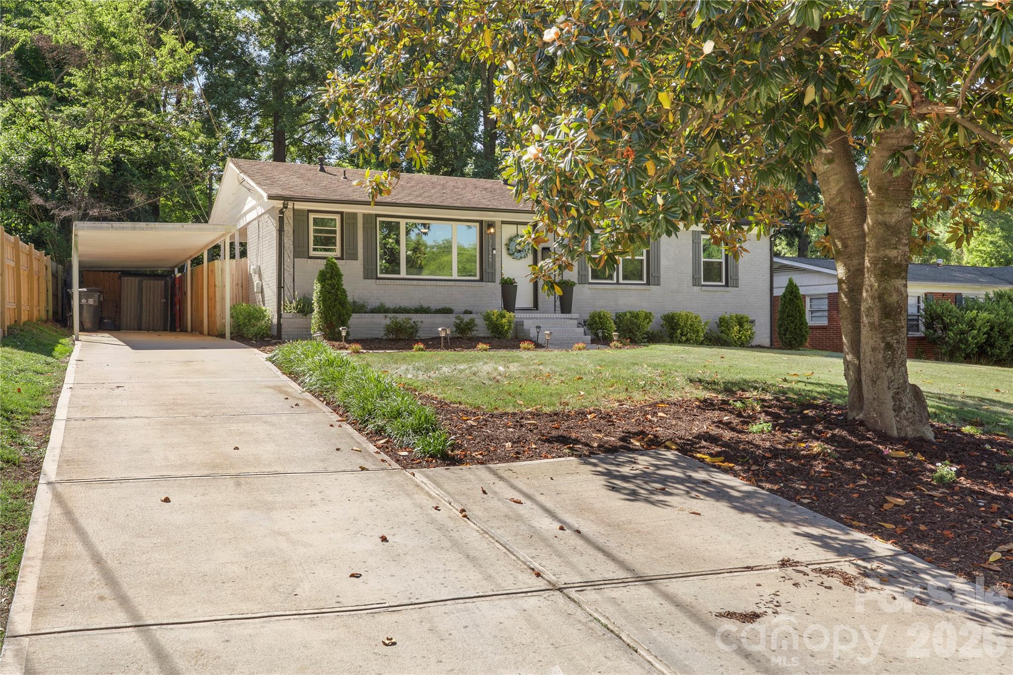 Photo 4 of 3629 Sargeant Drive, Charlotte, NC