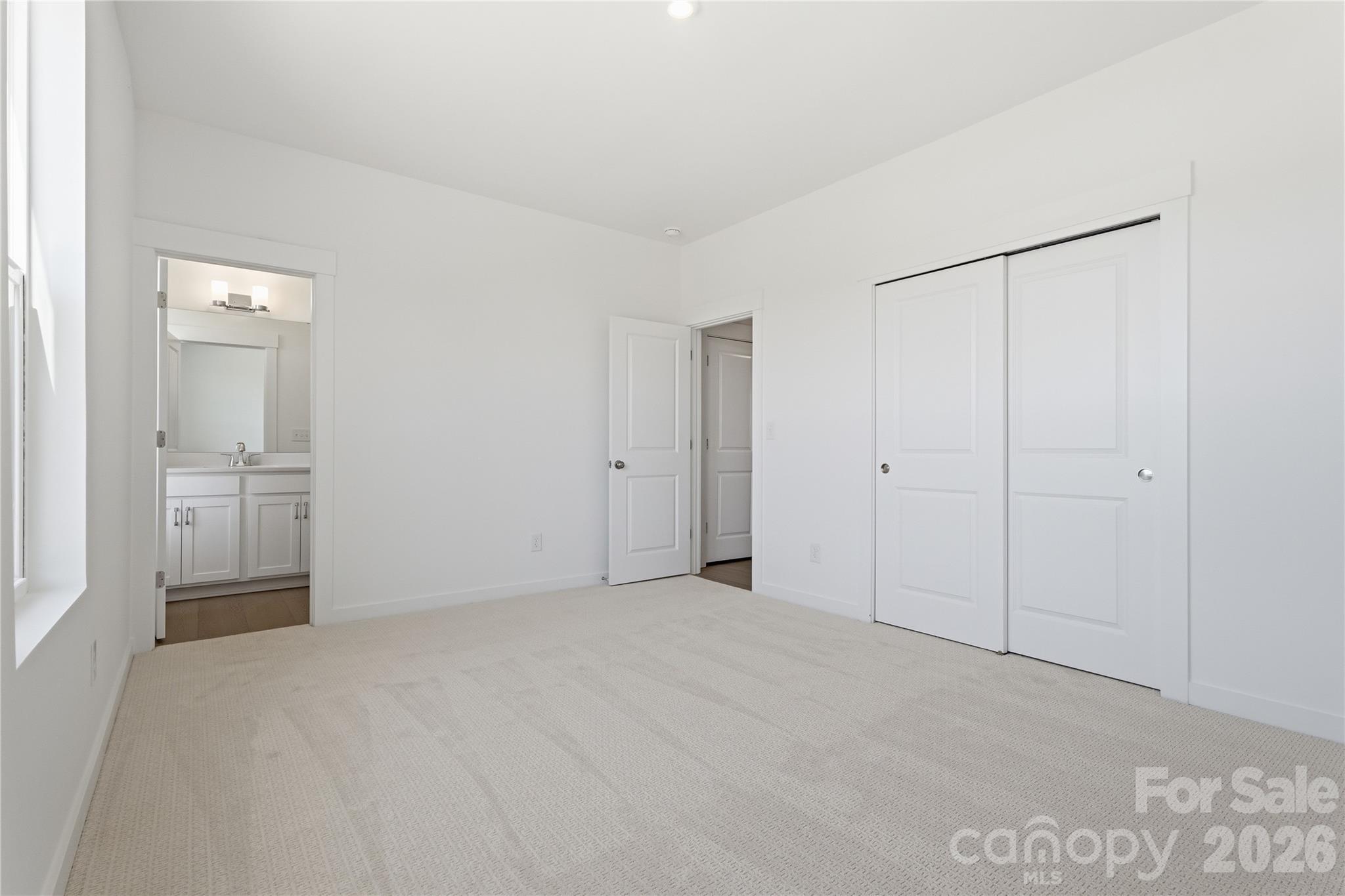 Photo 9 of 7110 Westrow Avenue42, Charlotte, NC