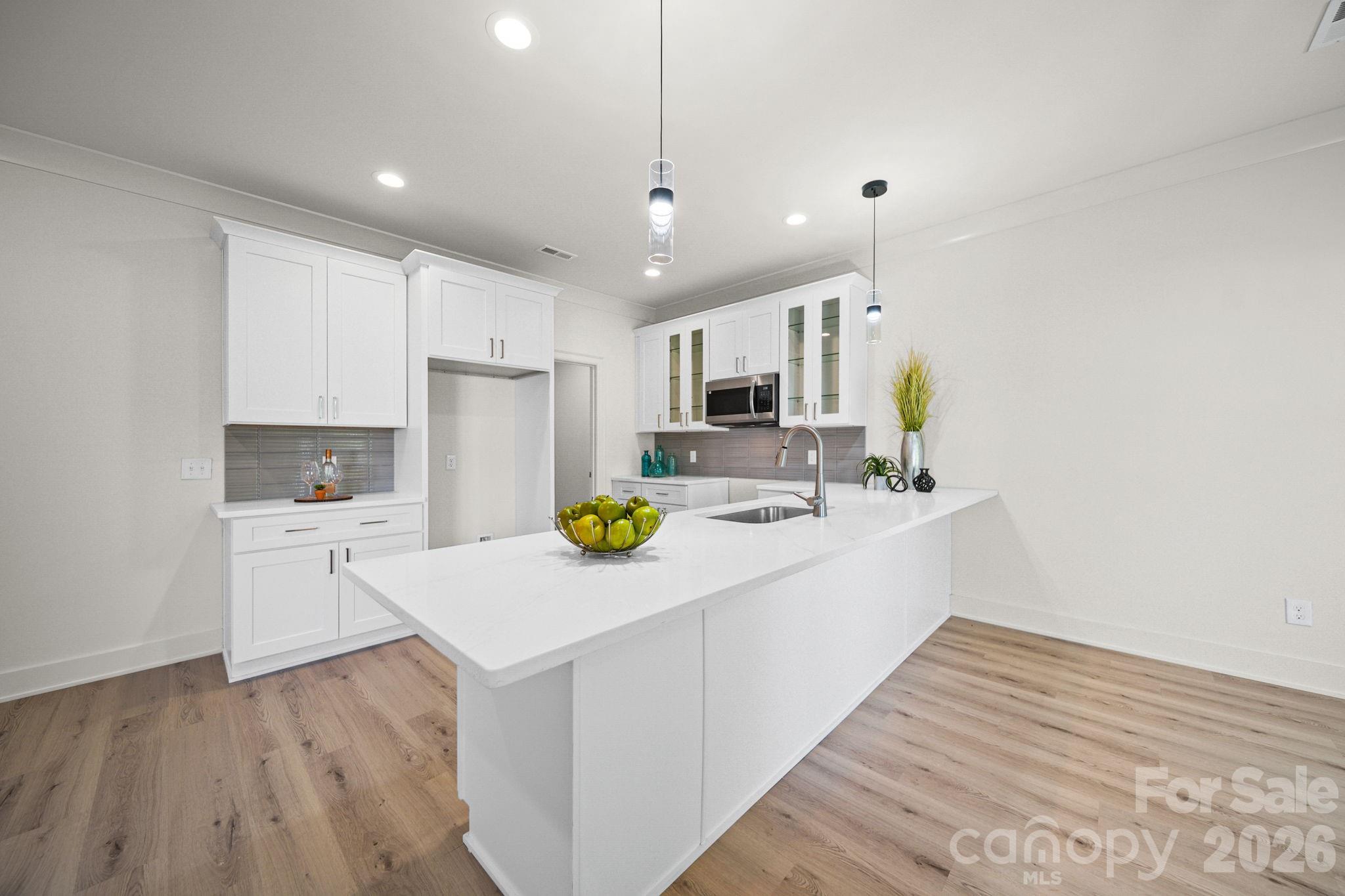 Photo 4 of 1701 Byrum Street, Charlotte, NC