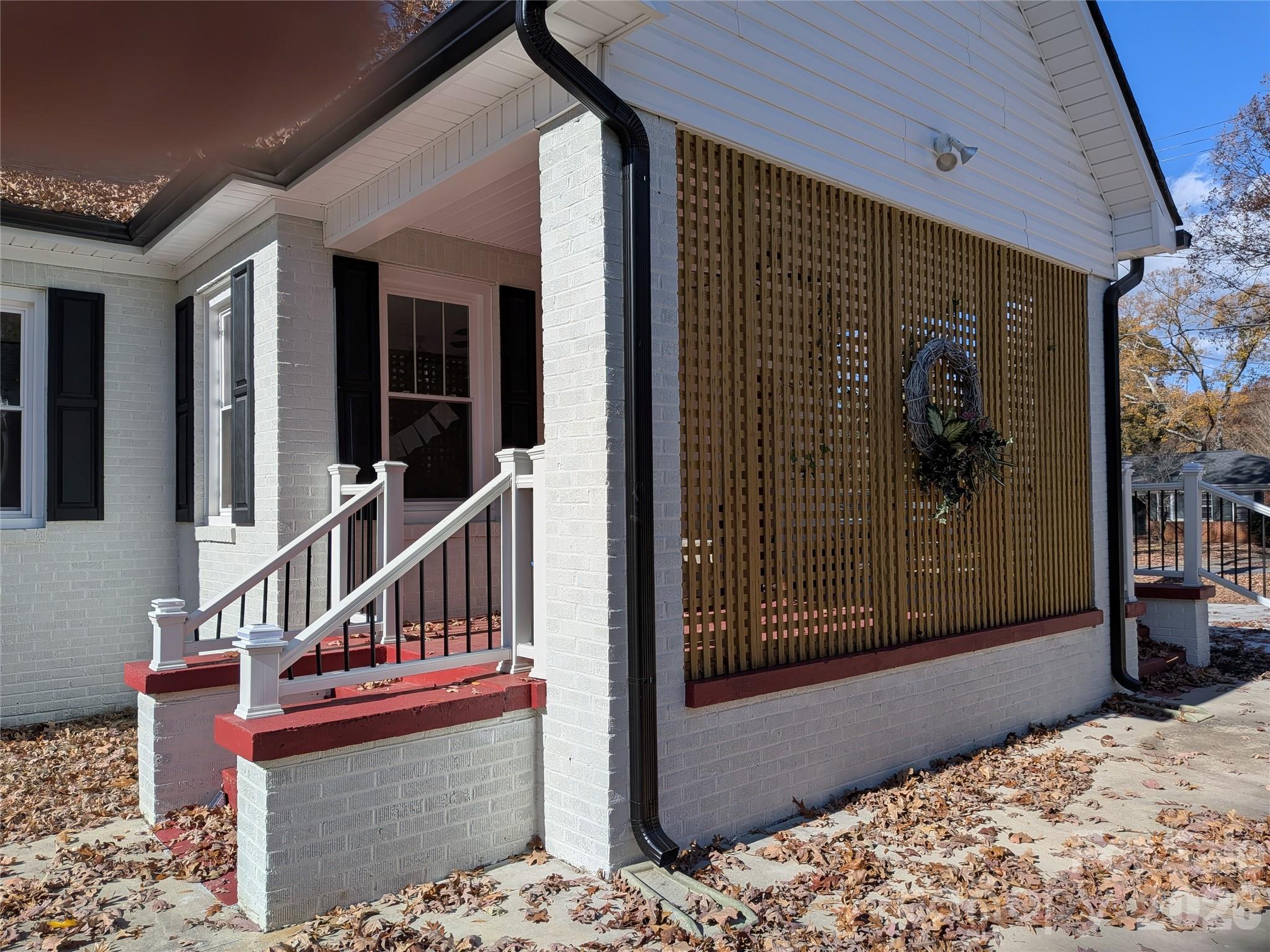 Photo 4 of 933 W Warren Street, Shelby, NC