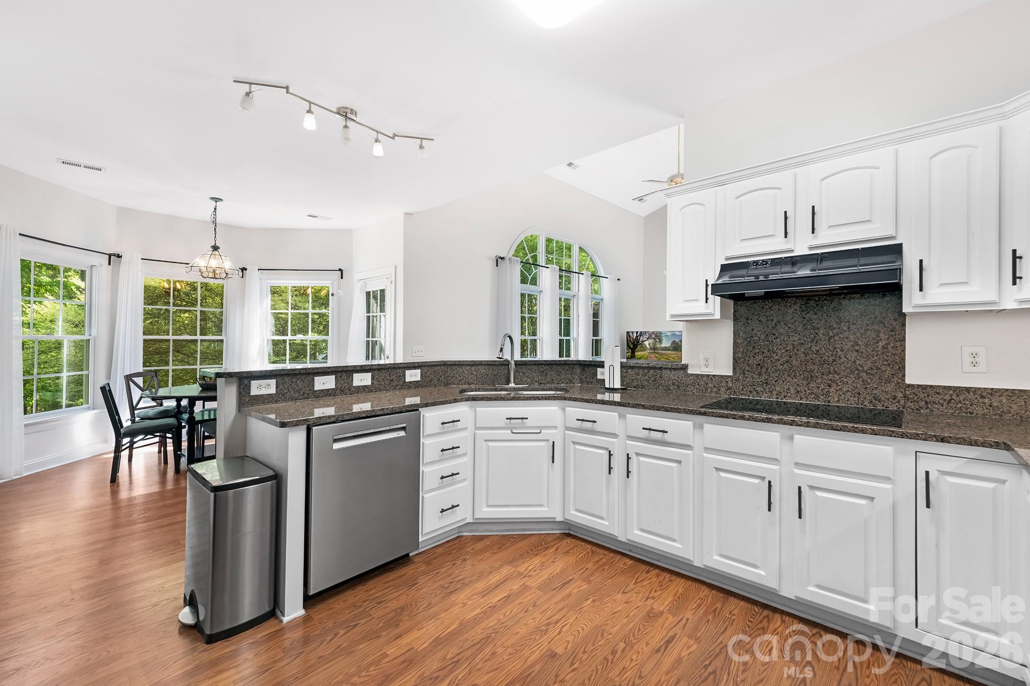 Photo 14 of 8908 Leinster Drive, Charlotte, NC