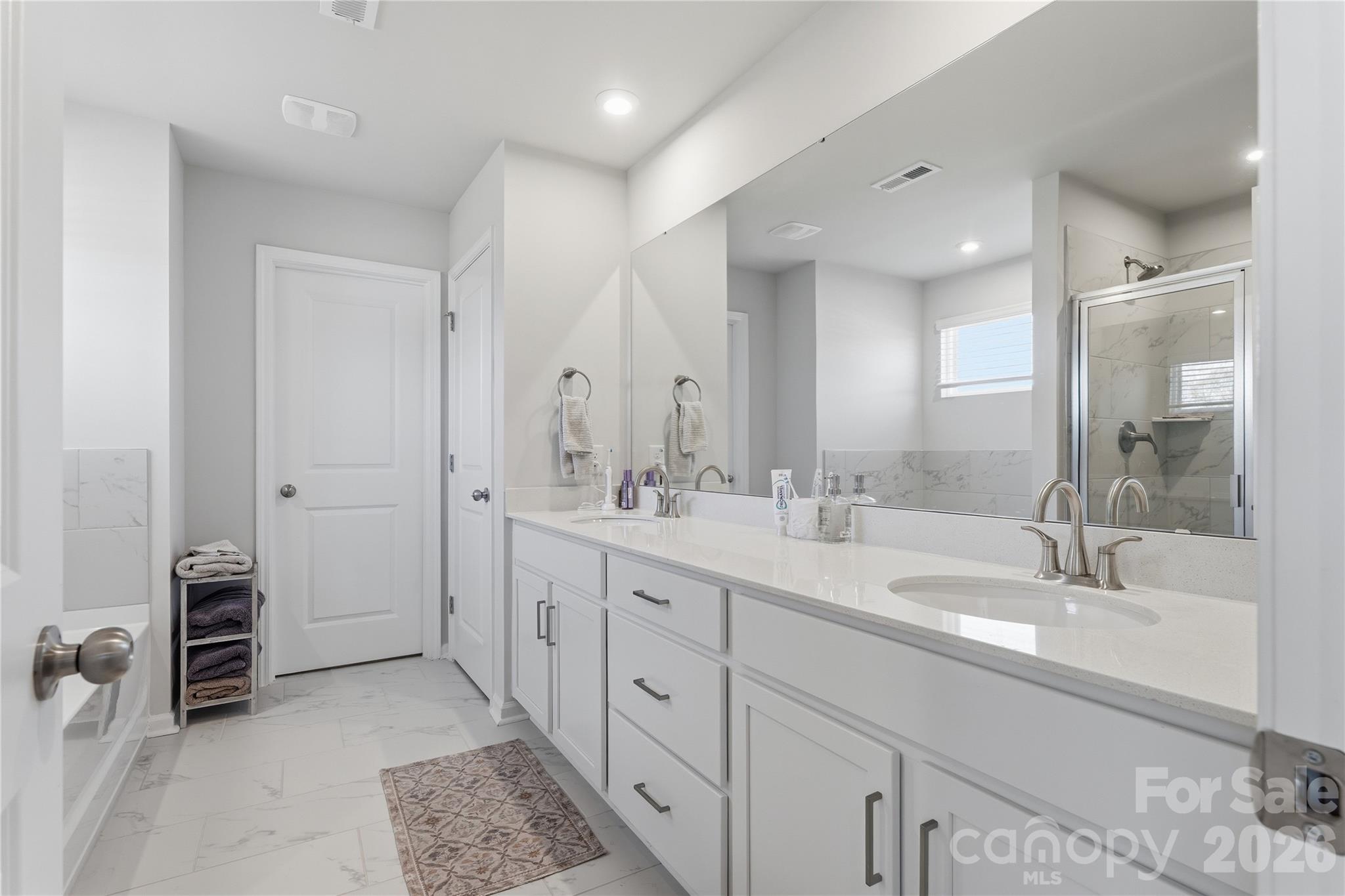 Photo 11 of 4011 Vista Pine Drive, Charlotte, NC