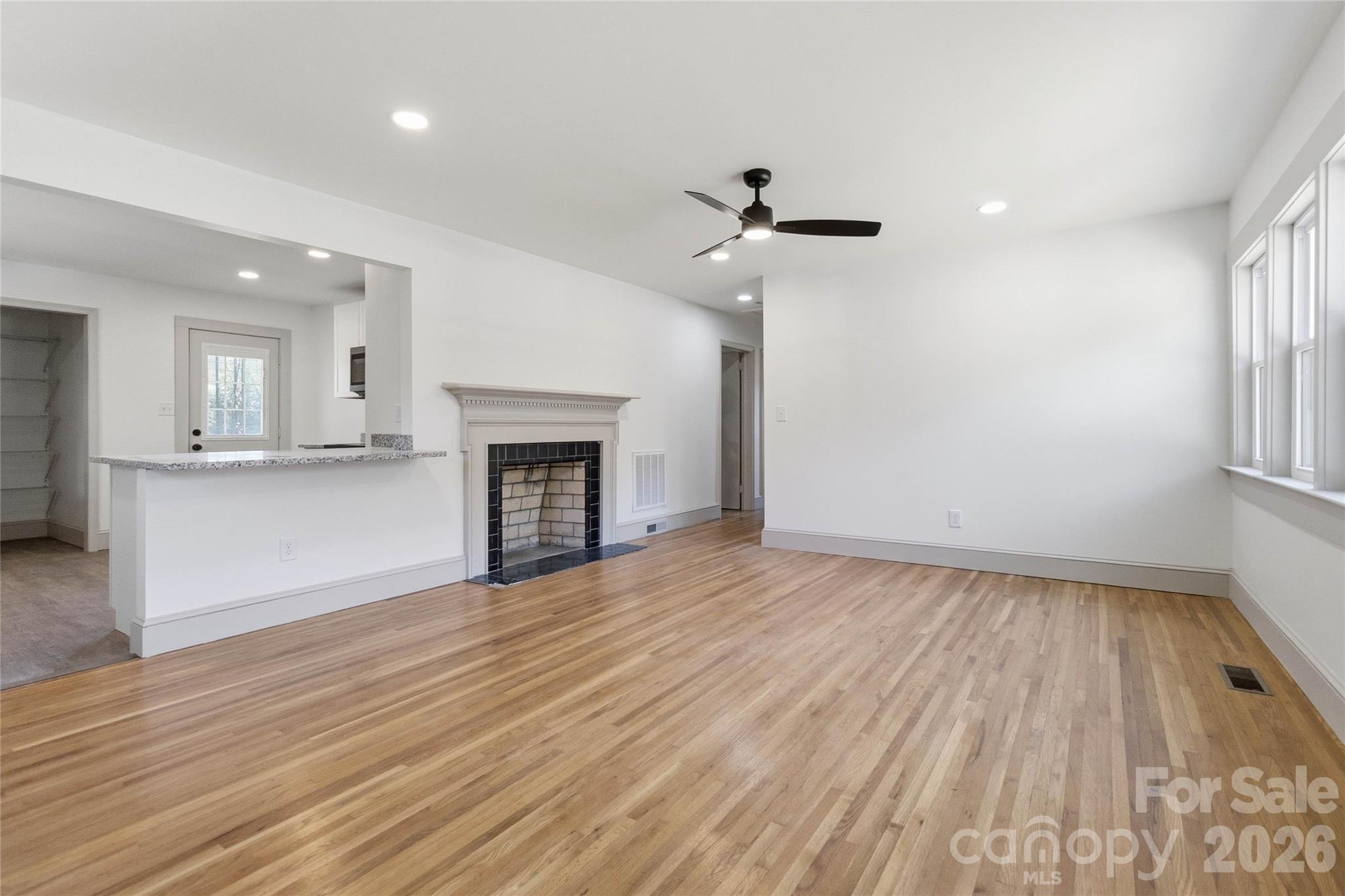 Photo 7 of 3609 Eastway Drive, Charlotte, NC