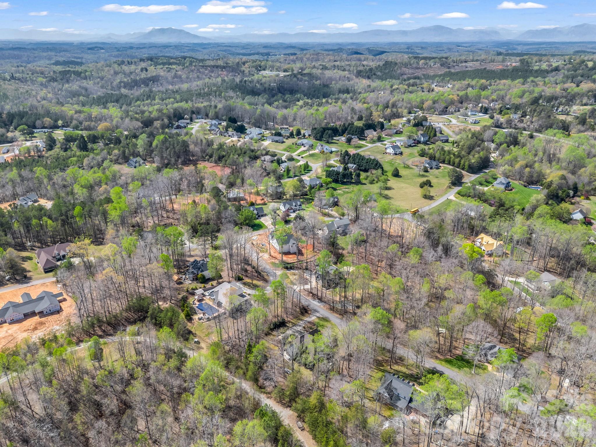 285 Woodridge Drive, Rutherfordton, NC - photo 12 of 43