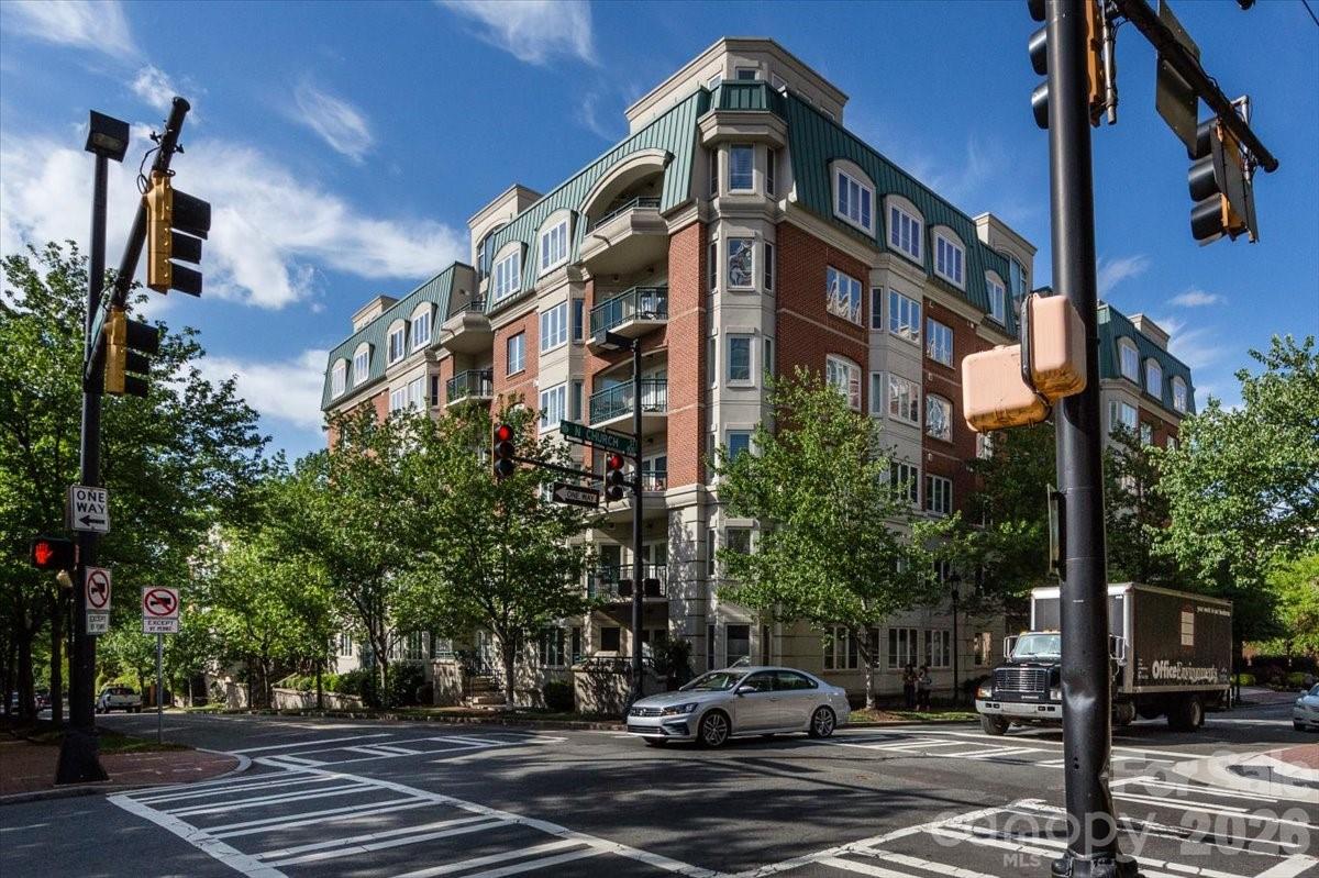 Home for sale at 415 N Church Street209, Charlotte, NC — photo 1 of 46