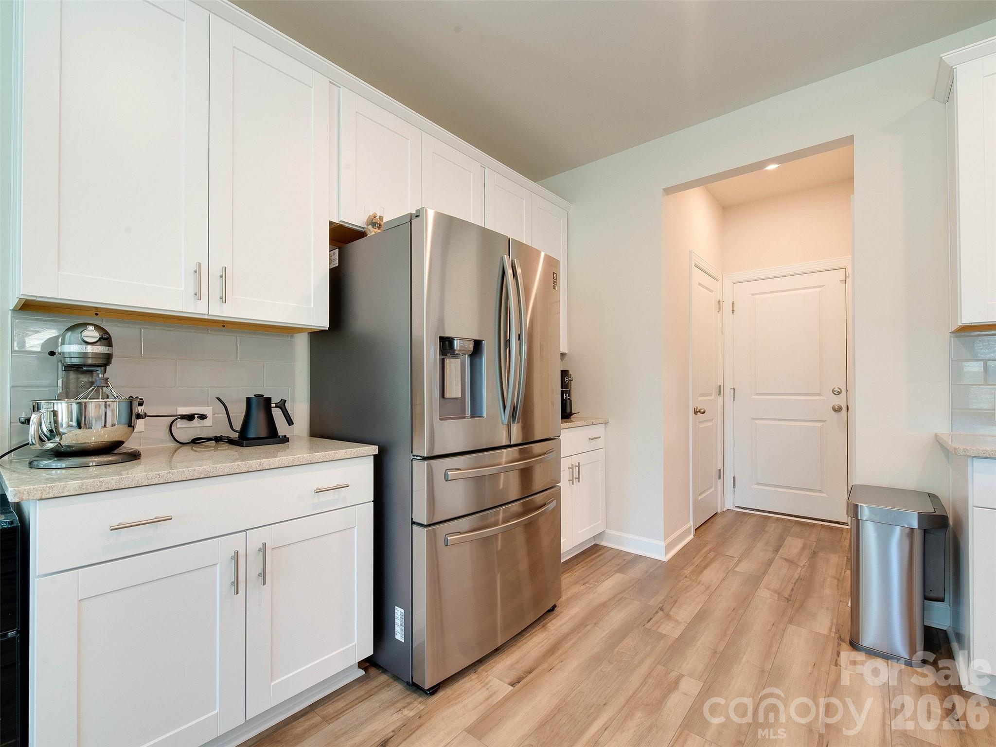 Photo 14 of 4009 Woodland View Drive, Charlotte, NC