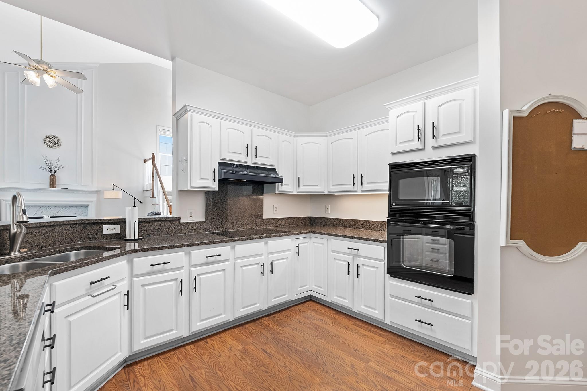 Photo 15 of 8908 Leinster Drive, Charlotte, NC